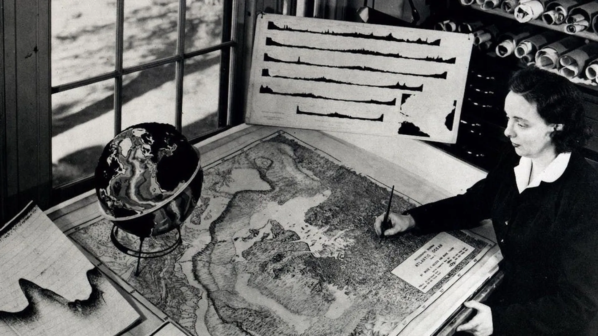 Marie Tharp, la cartographe qui a changé la face des fonds marins ...