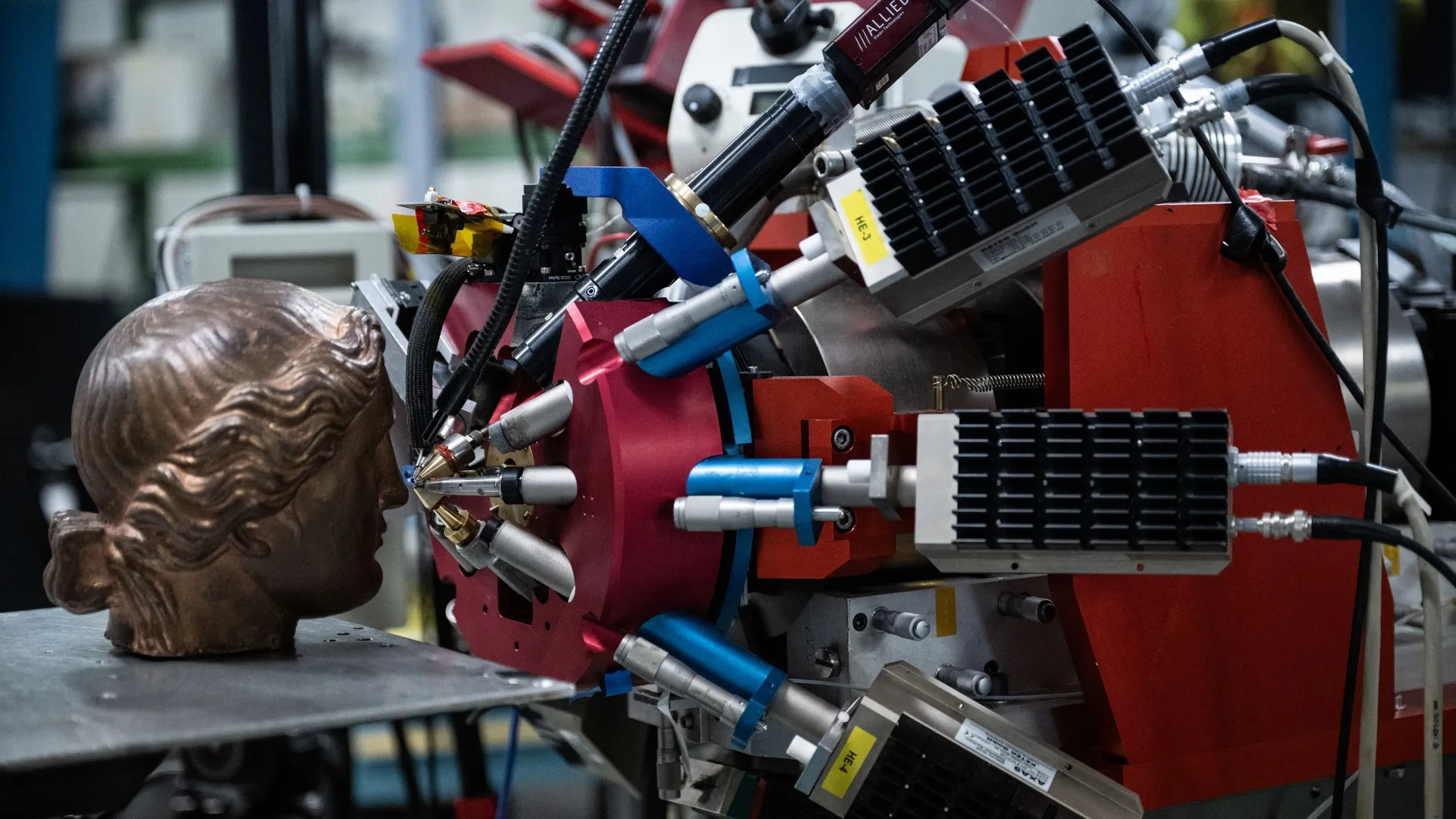 Depuis 70 ans, le CERN cherche à découvrir de quoi est fait l’Univers ...