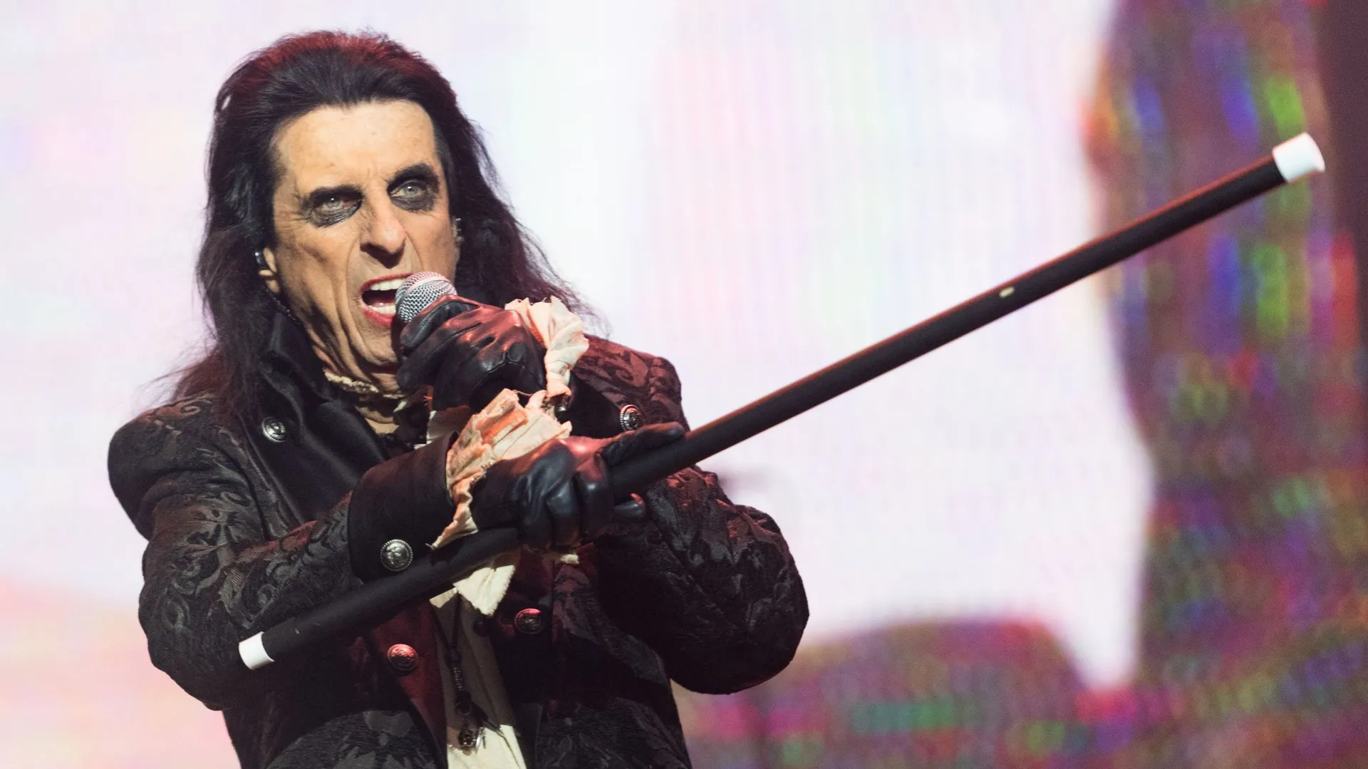 Alice Cooper sort un nouvel album avec son groupe d’origine après plus ...