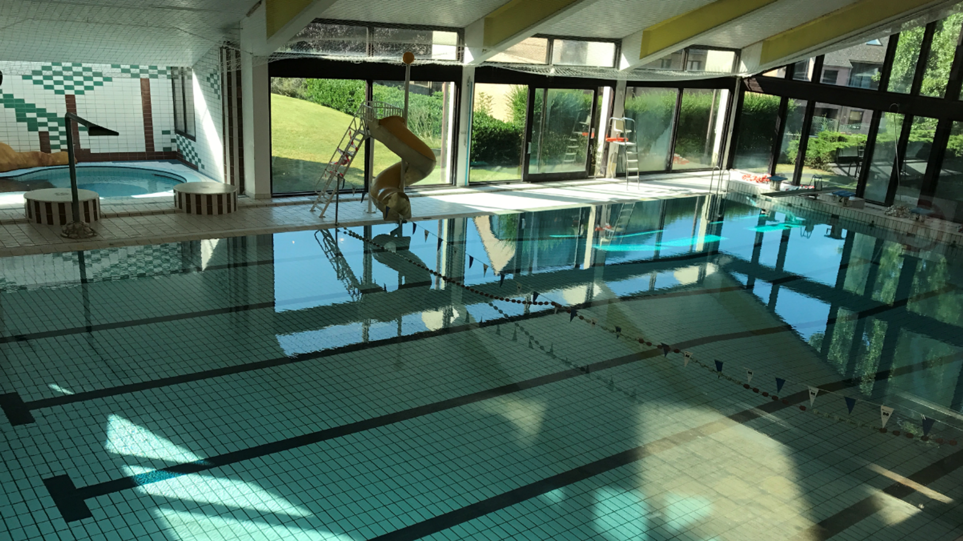 Le projet de piscine olympique relocalisé à LLN: le bassin sera ...