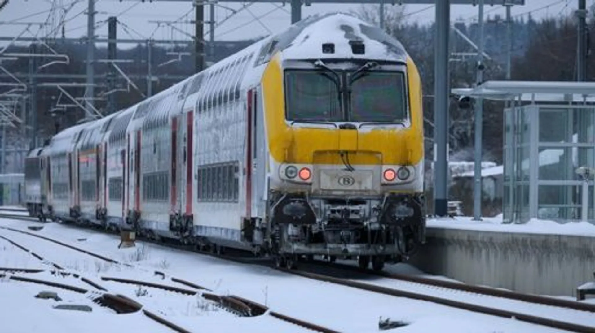 Intempéries : encore quelques retards et suppressions de trains ce samedi matin - RTBF Actus