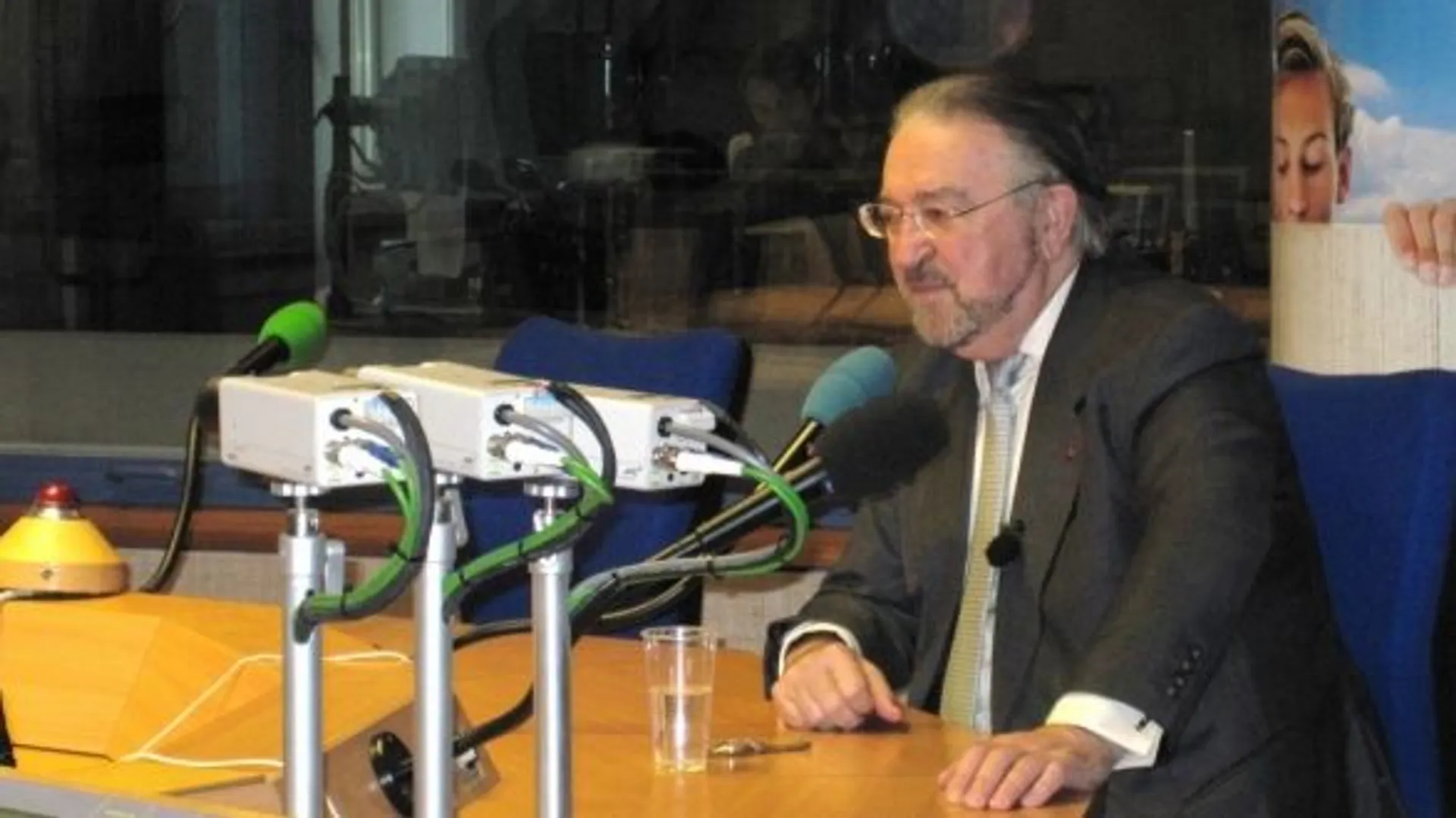 Pouvoirs du roi: pas une urgence pour Herman De Croo - RTBF Actus
