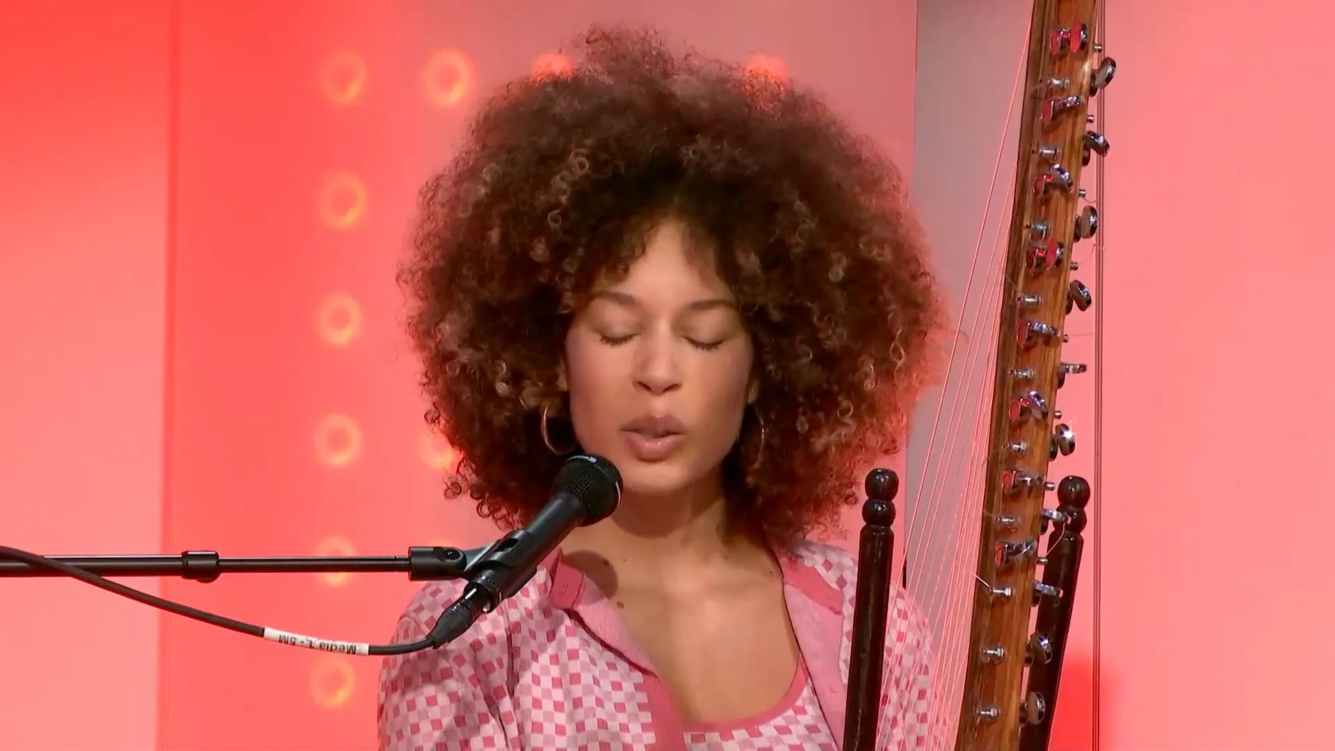 'Et si tu n’existais pas' de Joe Dassin : la douce reprise de Lubiana ...