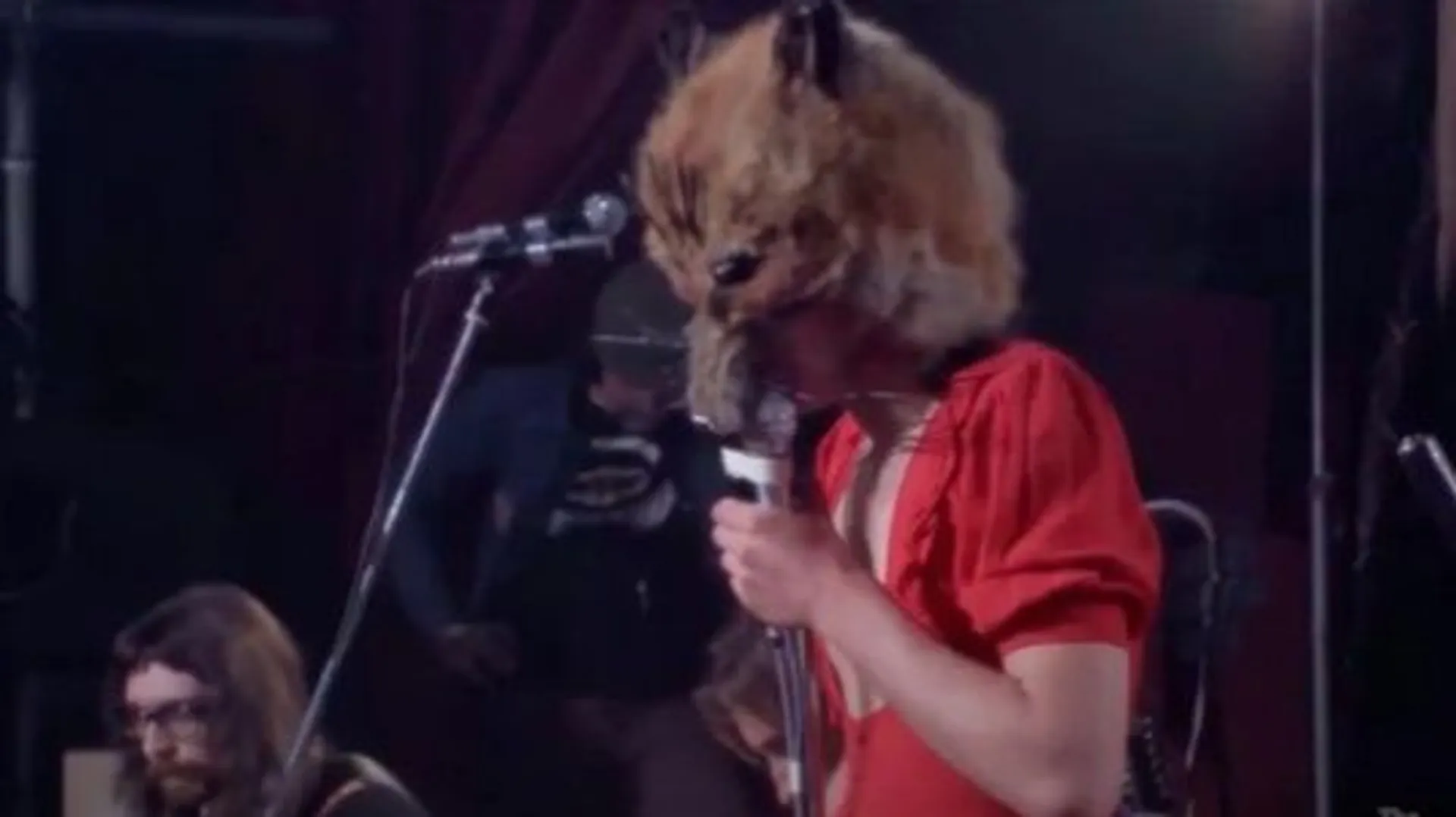 Fausse alerte pour Phil Collins : le batteur de Genesis dément des ...