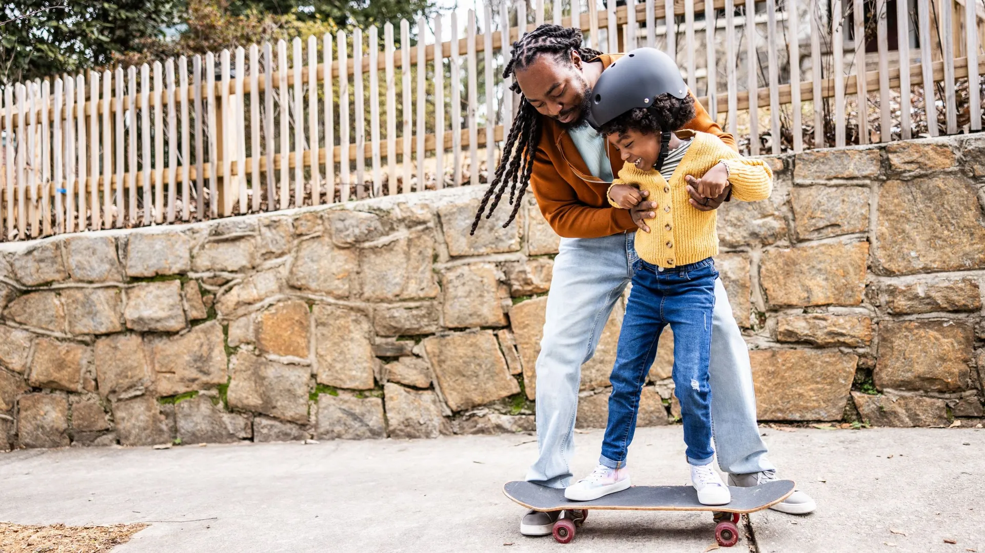 Stress, isolement, fatigue : les parents millennials élèvent-ils leurs ...