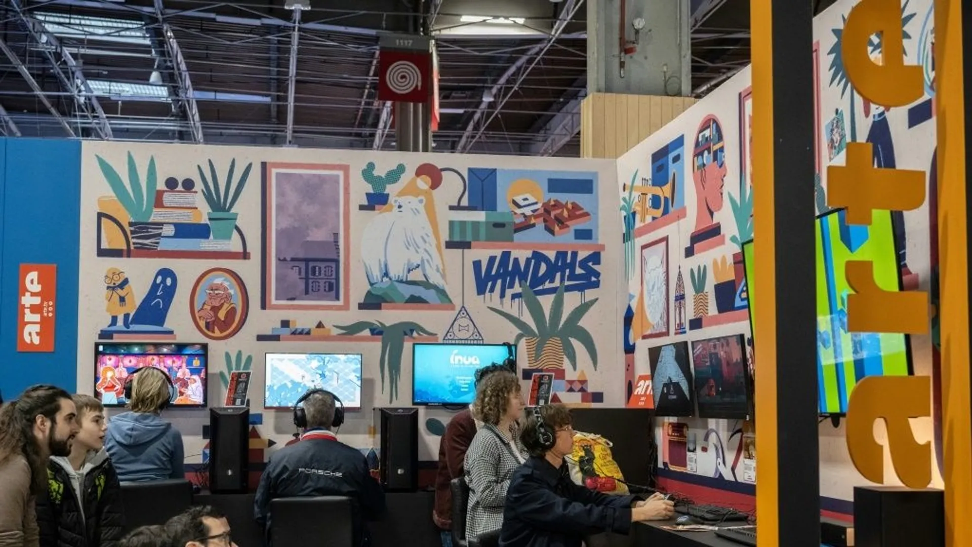 'Léna Scarabête' : l’entomologiste qui fait vibrer TikTok avec sa ...