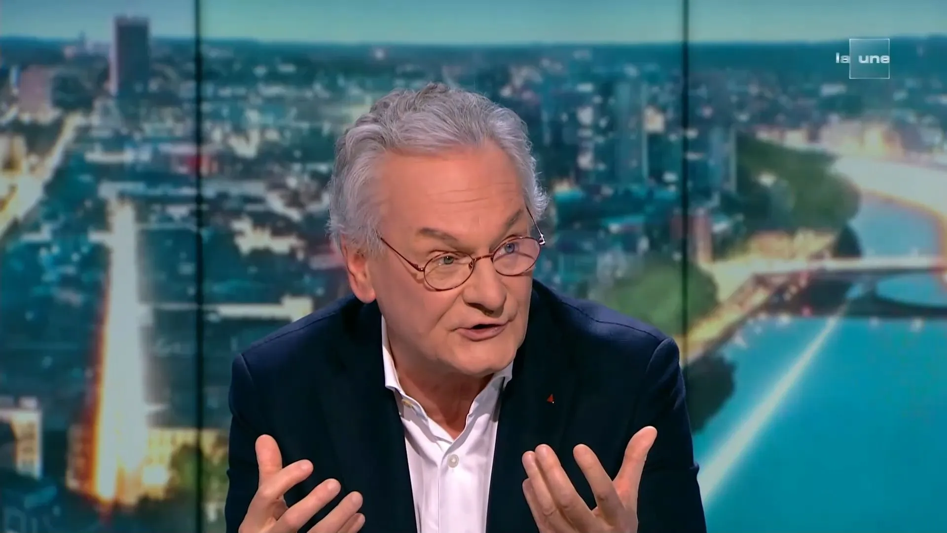 Menaces proférées par Georges-Louis Bouchez contre un journaliste de la ...