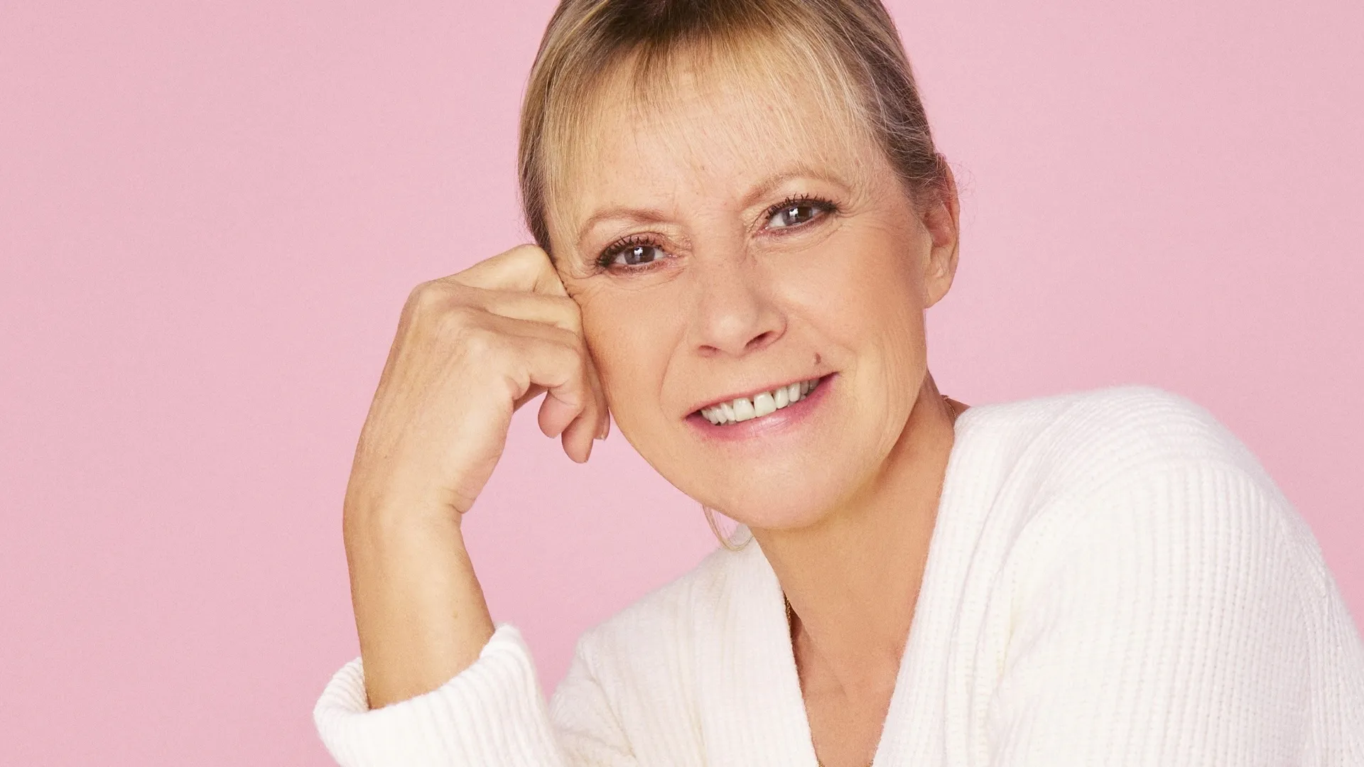 Après 15 ans d’absence, Dorothée annonce son retour sur scène en ...