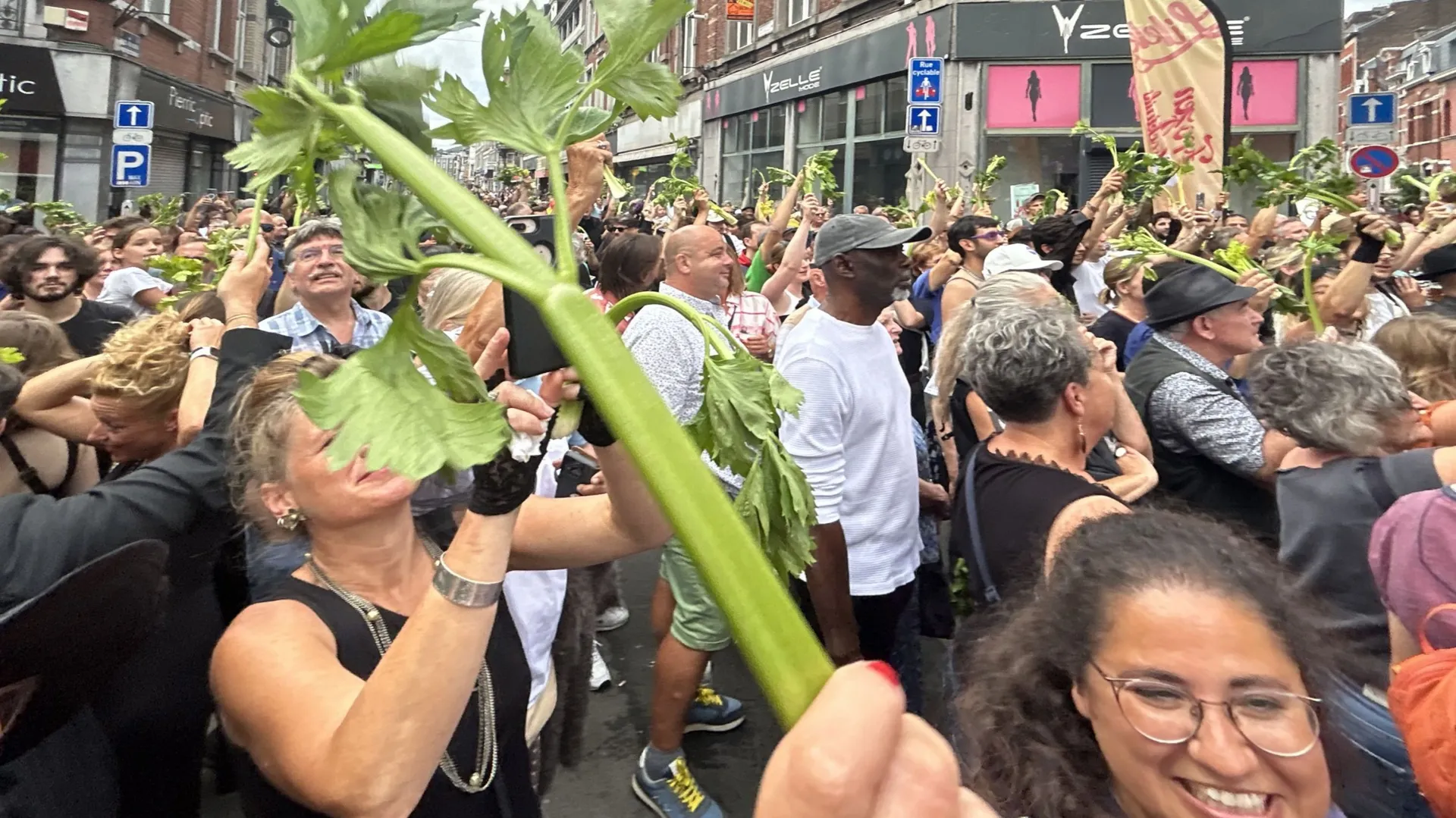 Fêtes du 15 août à Liège : Outremeuse a enterré Matî l’ohê - RTBF Actus