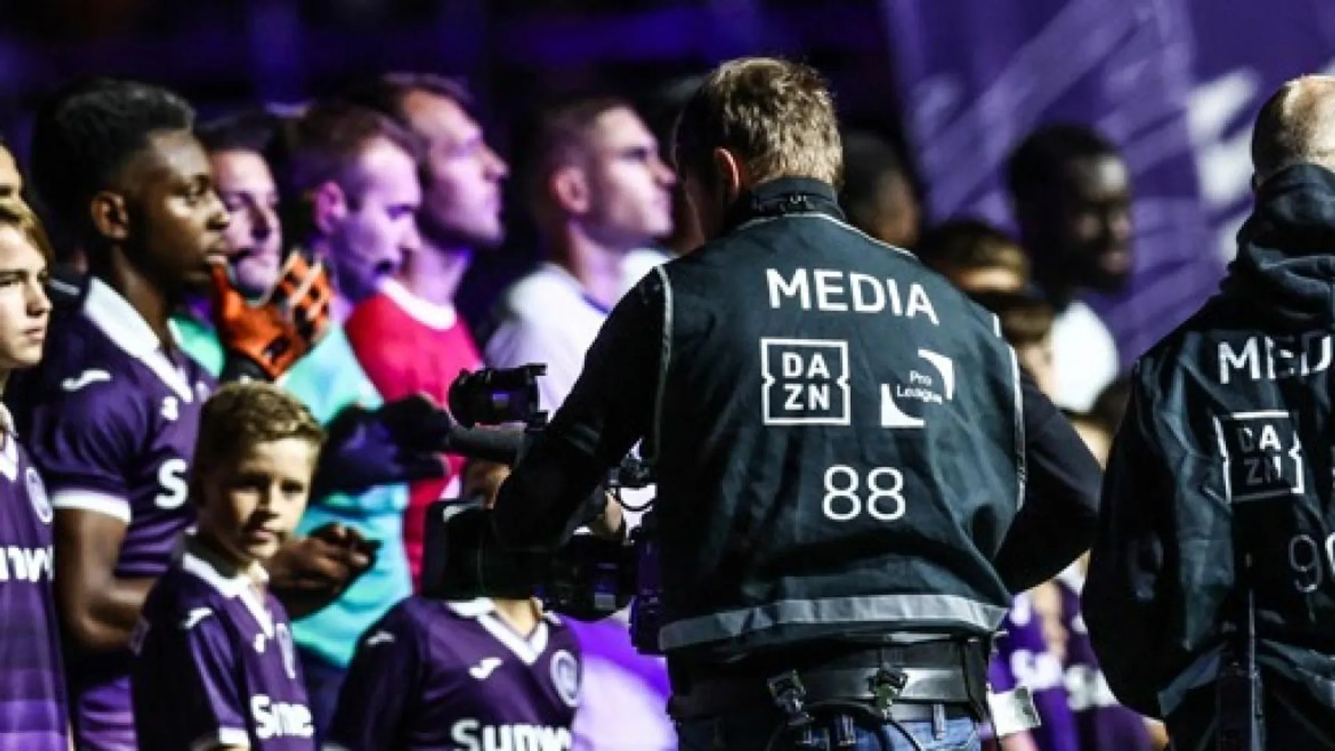 Conflit DAZN – Pro League : le ministre Beenders exige une ...