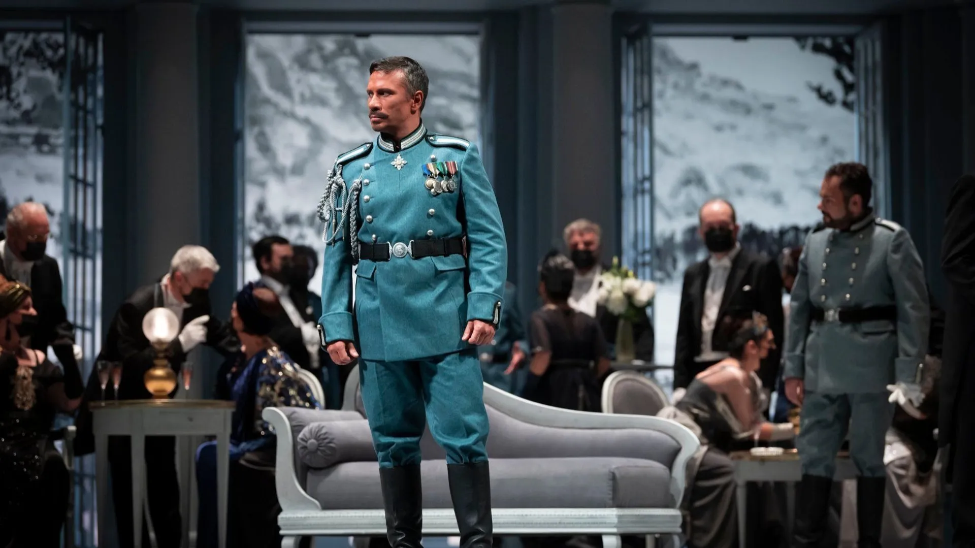 Sergey Romanovsky perd sa voix durant la première d’Otello à Liège, sa ...