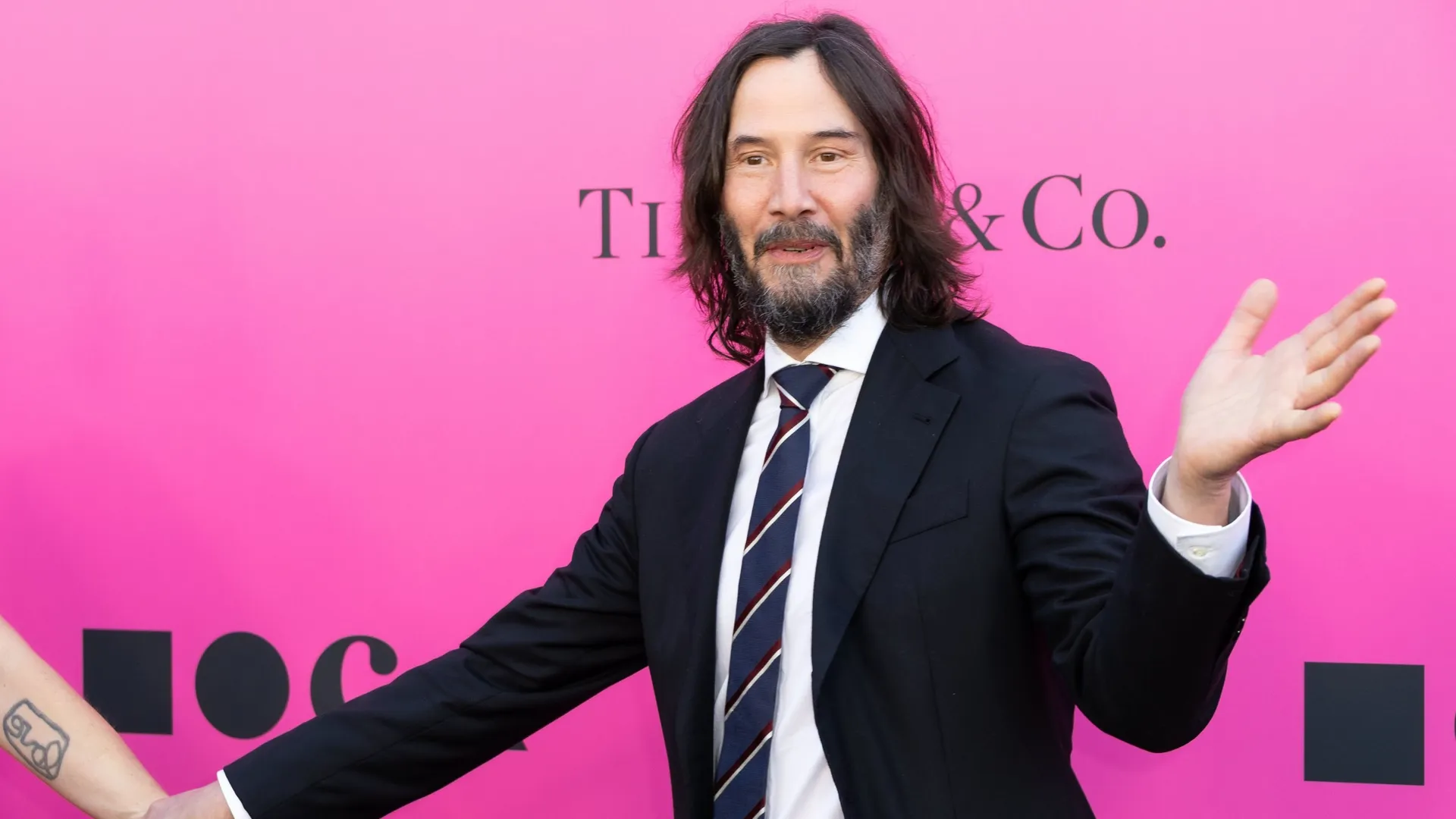 Le groupe de Keanu Reeves présente son prochain album avec un premier ...
