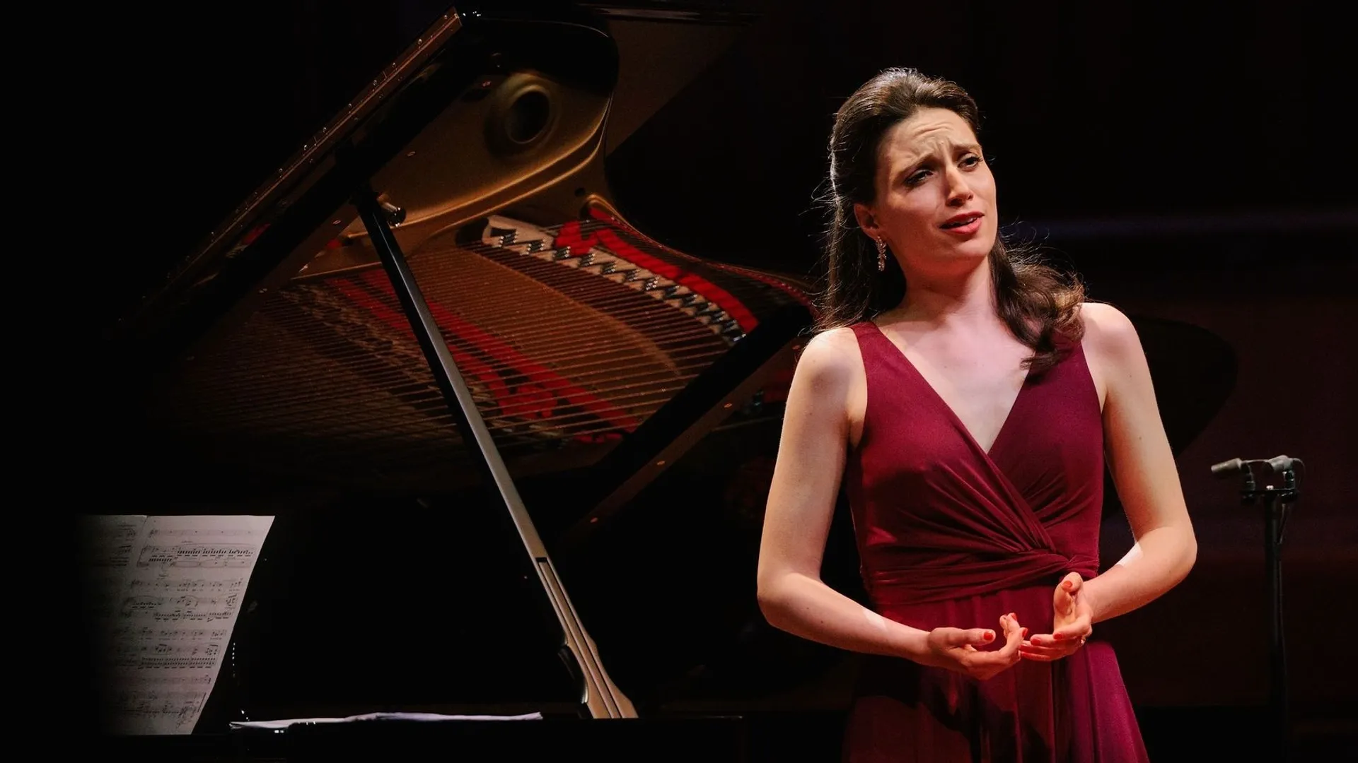 Carole-Anne Roussel, lauréate du Concours Reine Elisabeth 2023 Chant ...