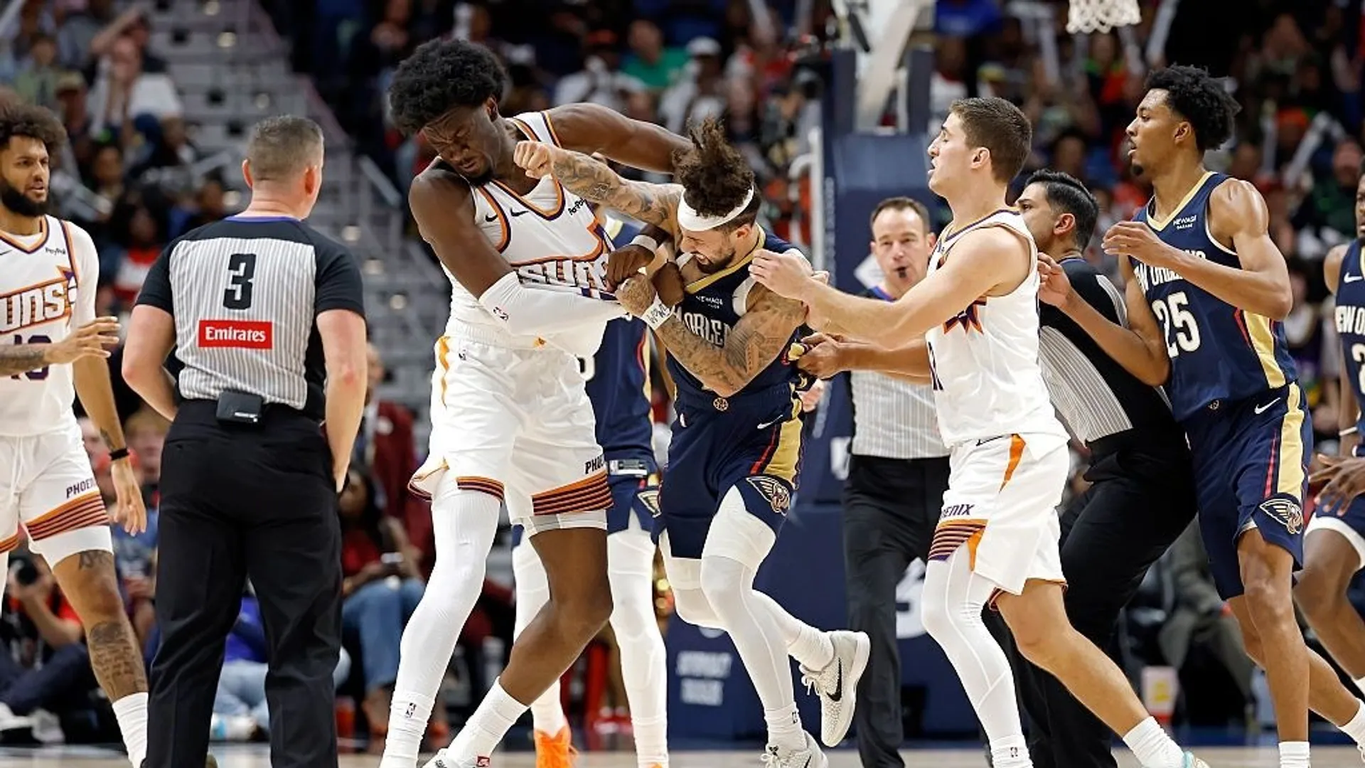 Bagarre en NBA : Jose Alvarado et Mark Williams en viennent aux ...