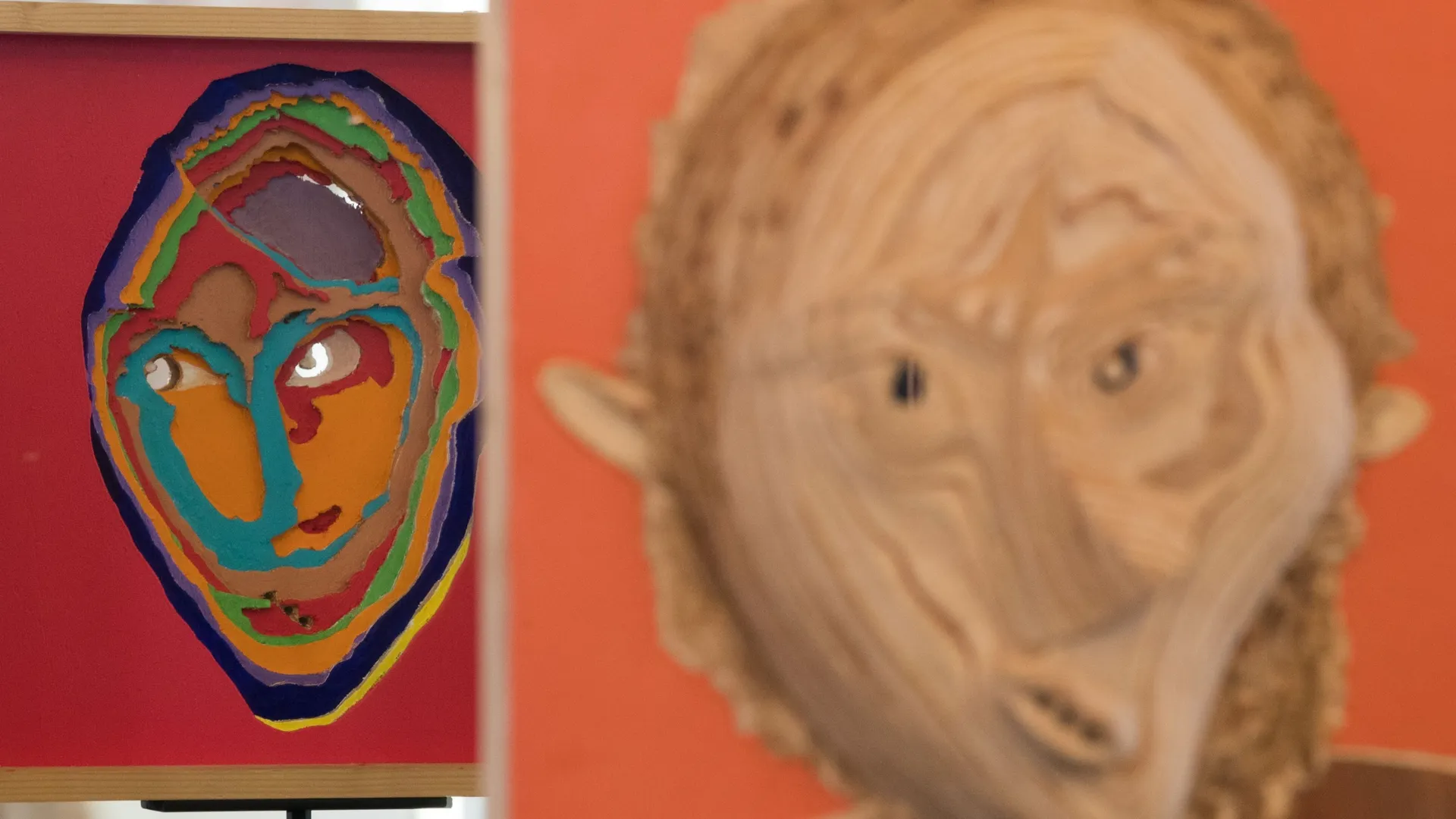 Les sculptures de Freddy Tsimba à l'AfricaMuseum - RTBF Actus