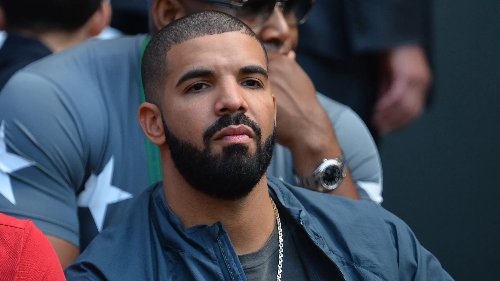 Le nouvel album du rappeur Drake, premier disque de platine 2015 - RTBF ...