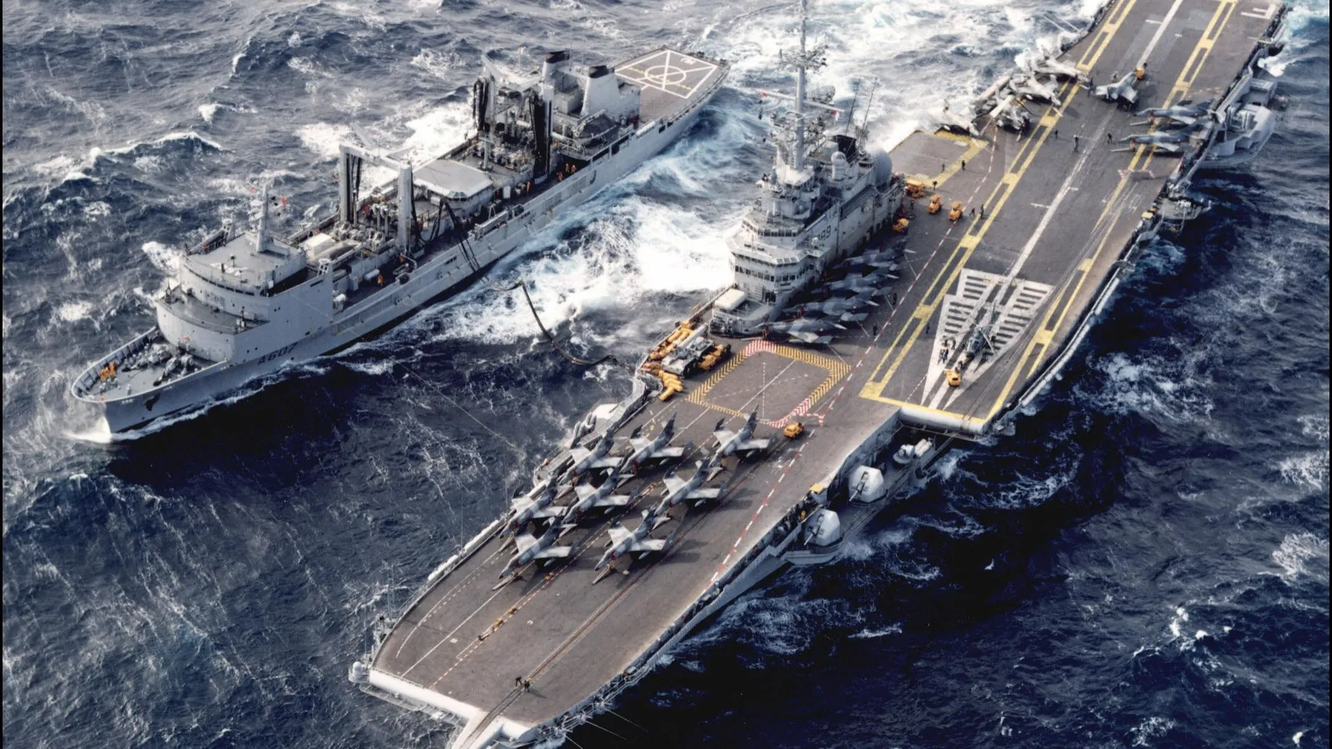 Dans l’Atlantique, la marine brésilienne a coulé l’ancien porte-avions ...
