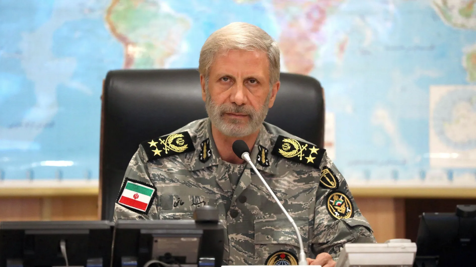 L'Iran considère comme une 'menace' les déclarations de Trump et ...
