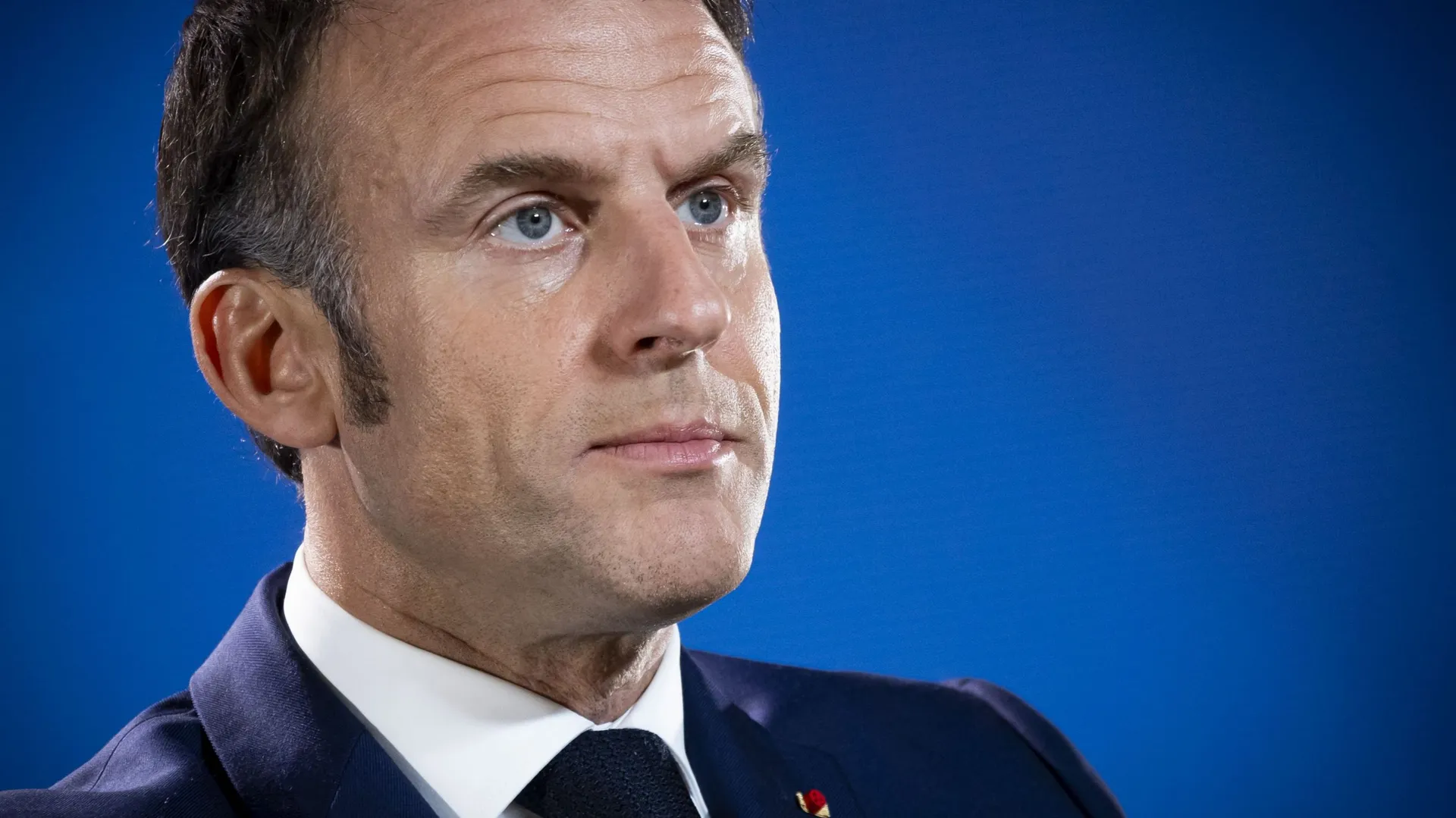 France : le nouveau Premier ministre promet un gouvernement pour début ...
