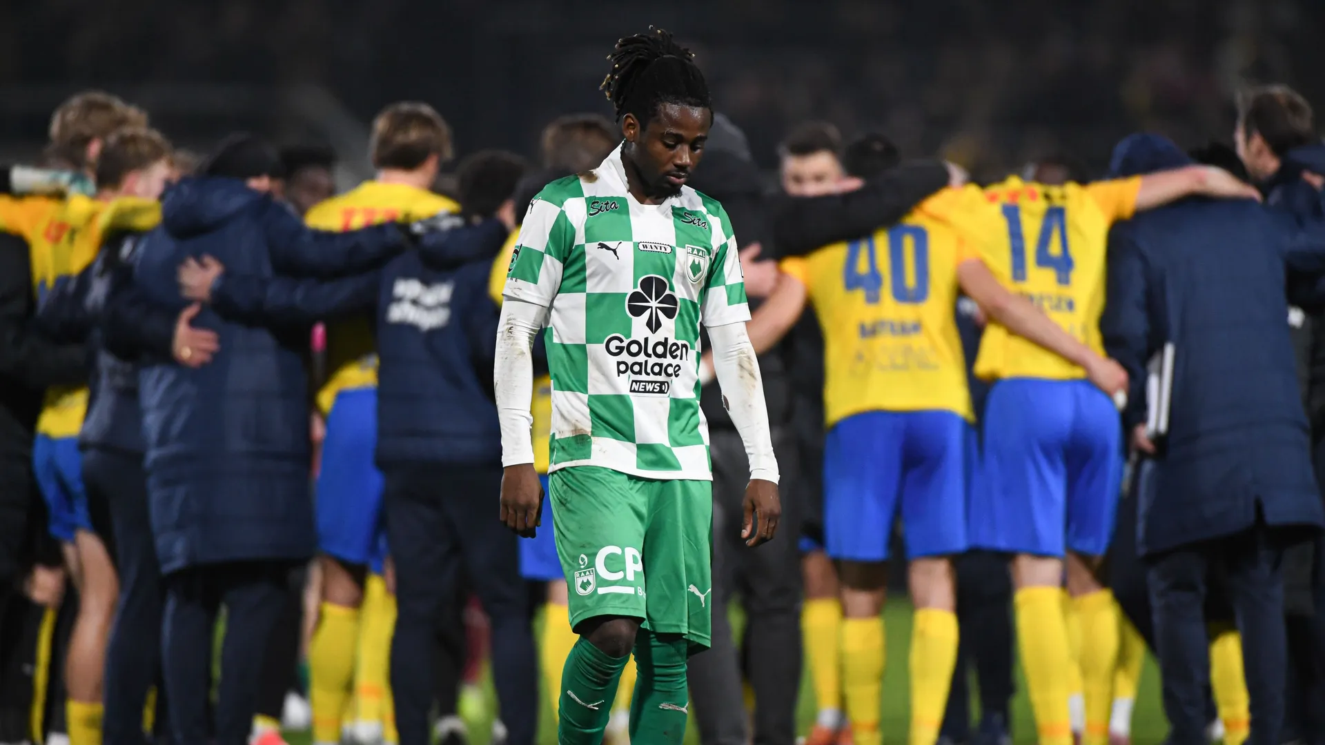 La RAAL La Louvière se fait à nouveau surprendre en fin de match et s ...