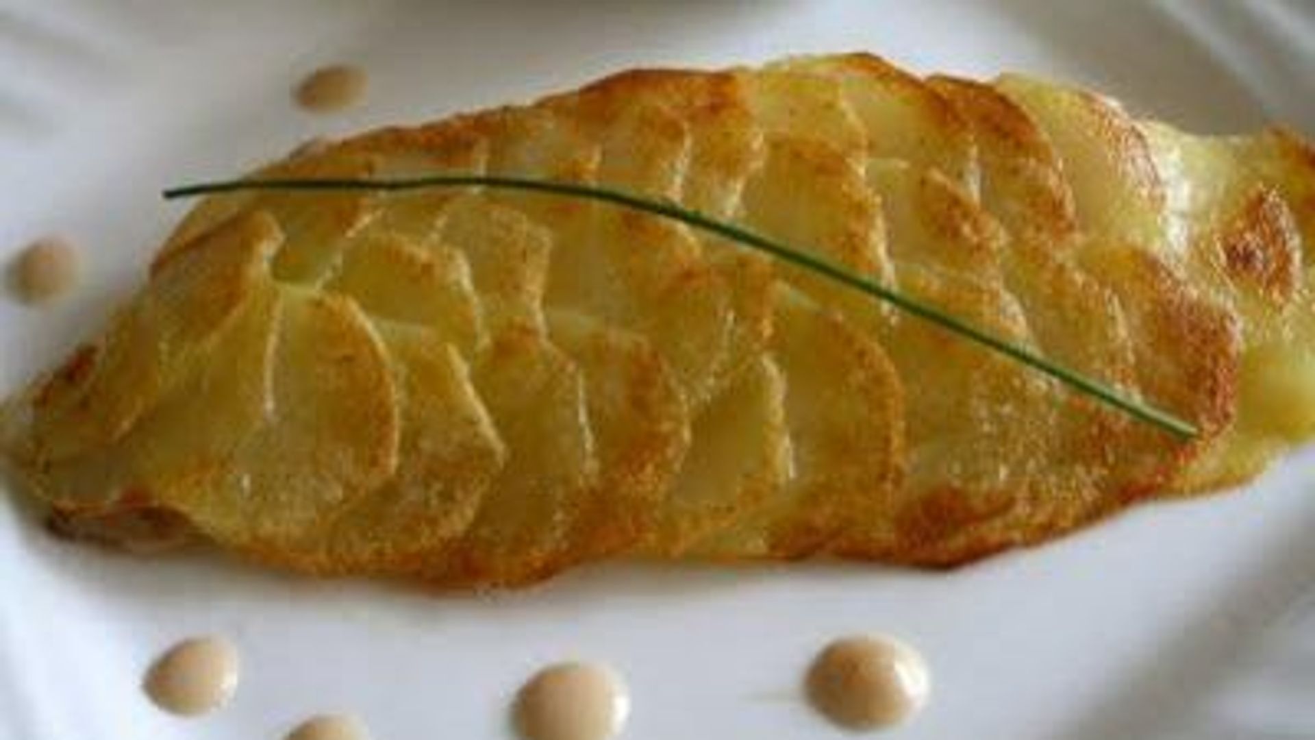 Les filets de dorade Royale cuits au four, pommes de terre au vin blanc ...