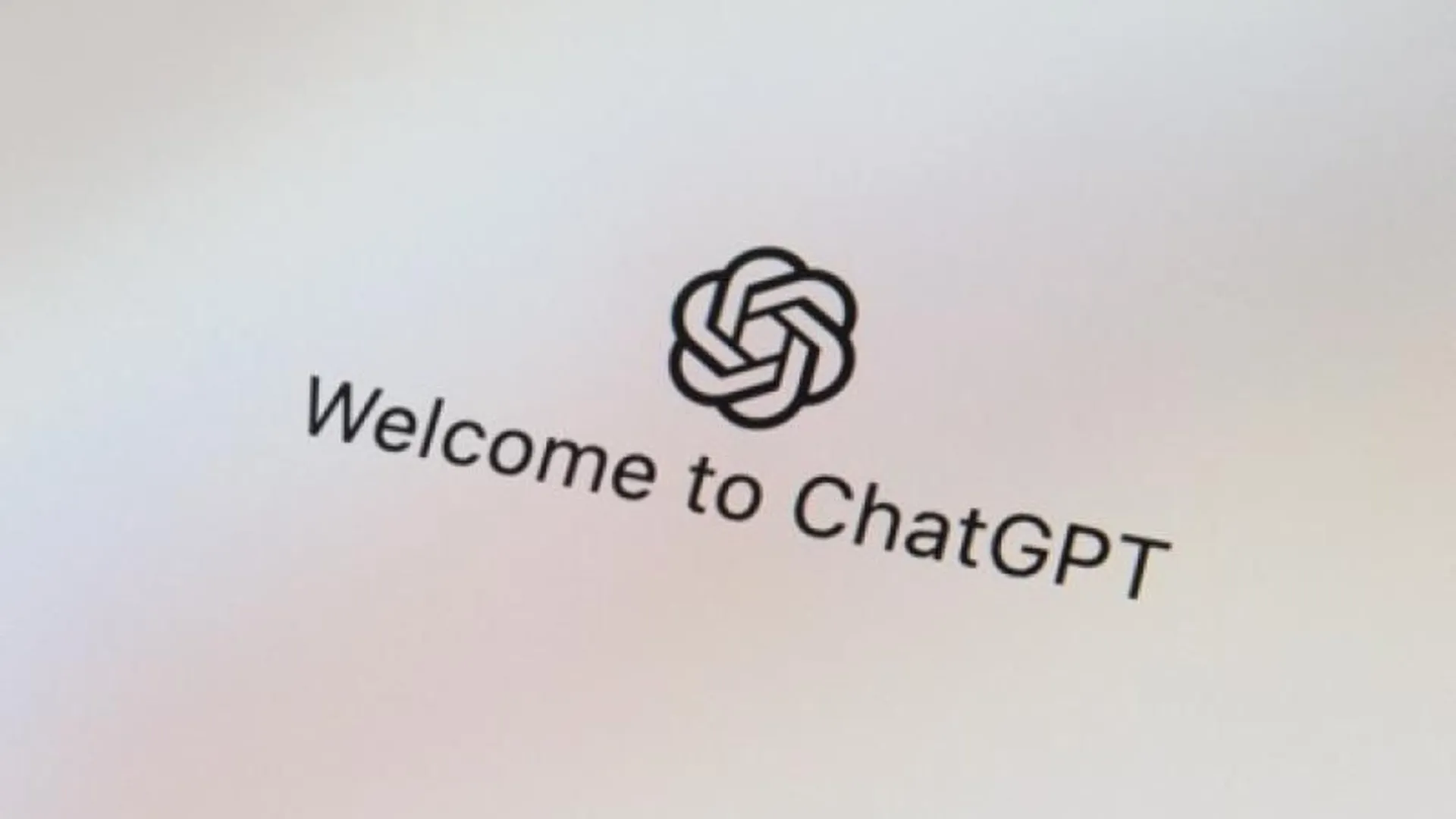 'ChatGPT m’a dit que' : quand les discussions avec l’IA nous induisent ...