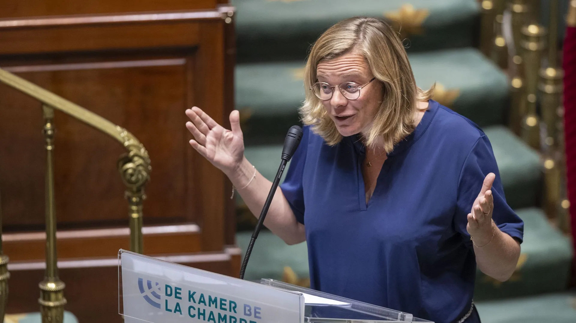 La secrétaire d’Etat Sarah Schlitz (Ecolo) démissionne : 'La polémique ...