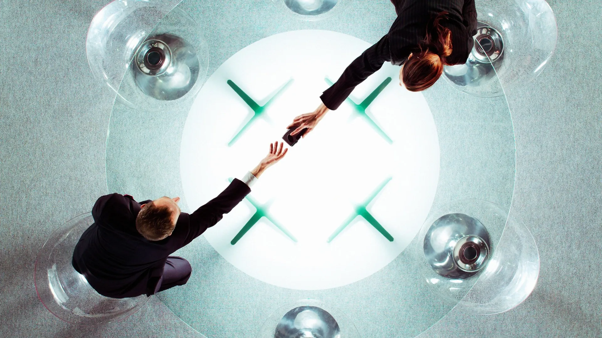 Guerre en Ukraine : Kiev attaque des réservoirs russes de produits ...