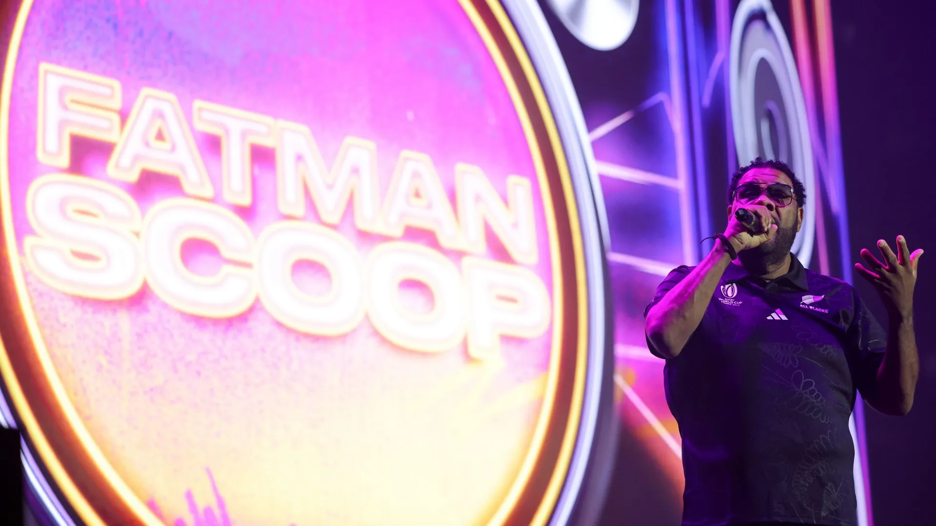 Le rappeur américain Fatman Scoop est décédé samedi à l’âge de 53 ans ...
