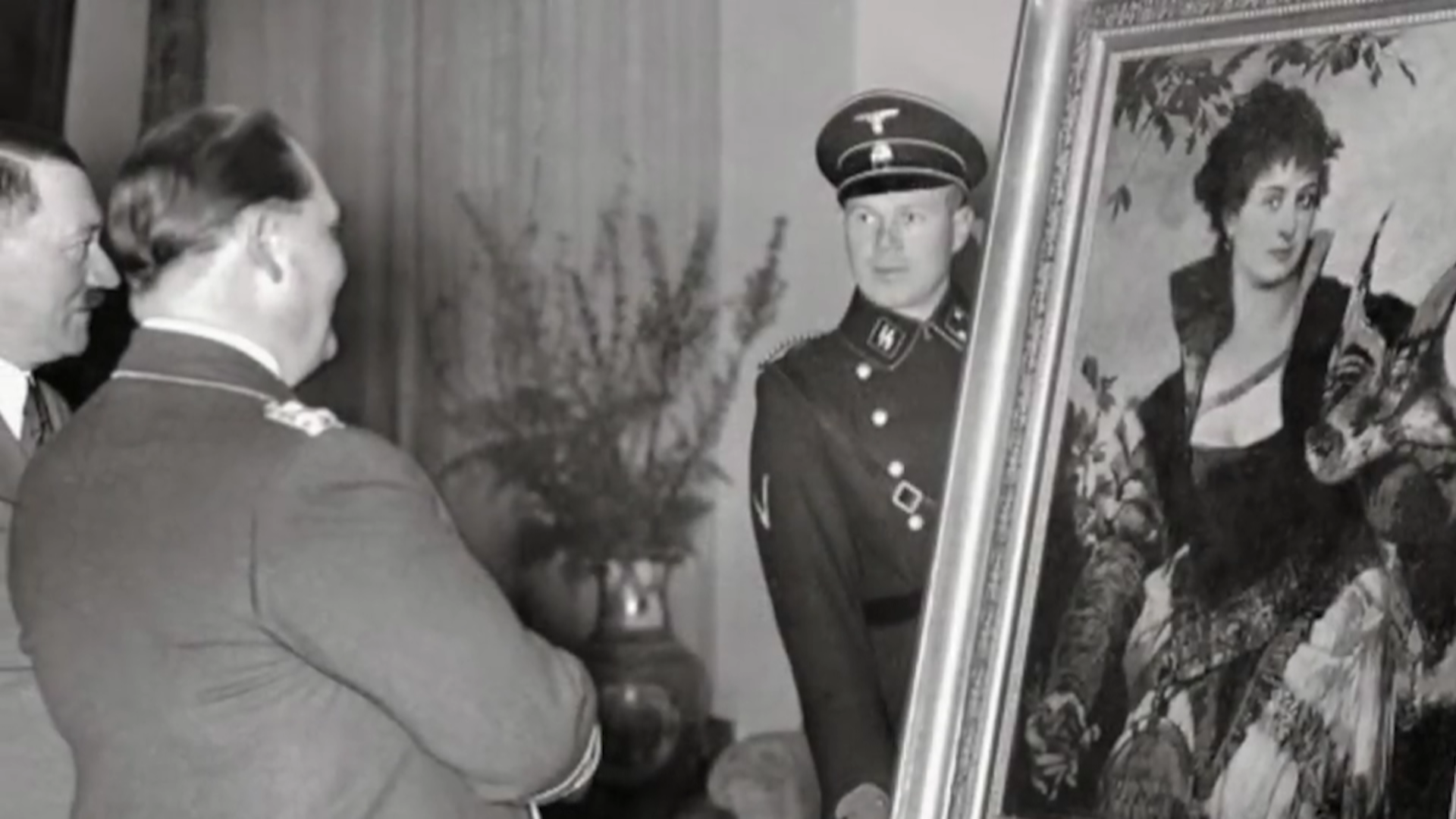 L’incendie du Reichstag, le 27 février 1933, marque le début de la ...