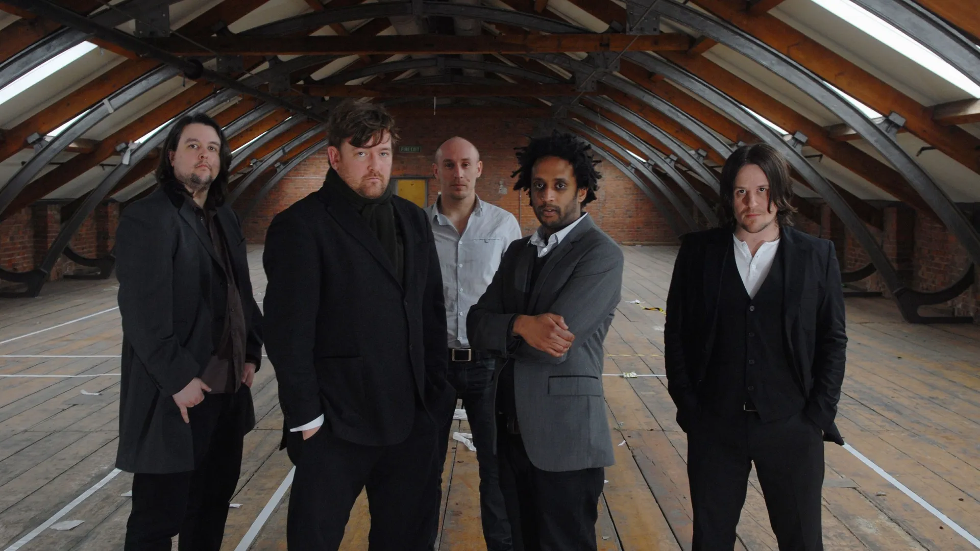 Elbow partage son nouveau single 'Lover’s Leap' et annonce son nouvel ...