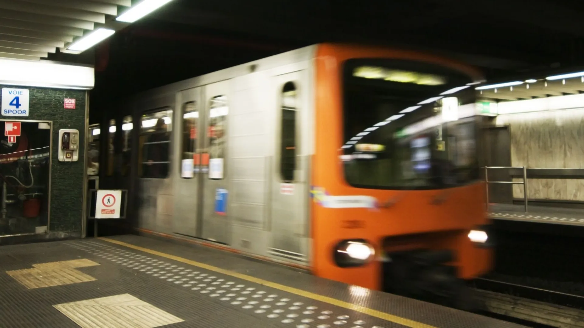 Woluwe-Saint-Lambert : les stations de métro Roodebeek et Tomberg ...