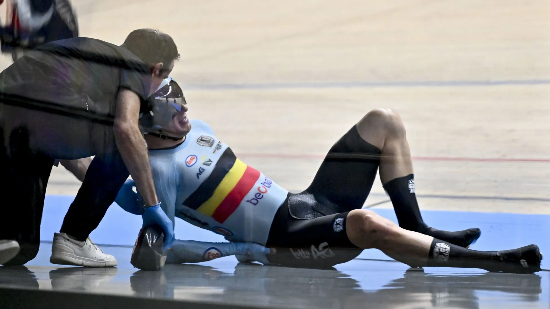 Une chute spectaculaire compromet les chances de médailles belges sur ...