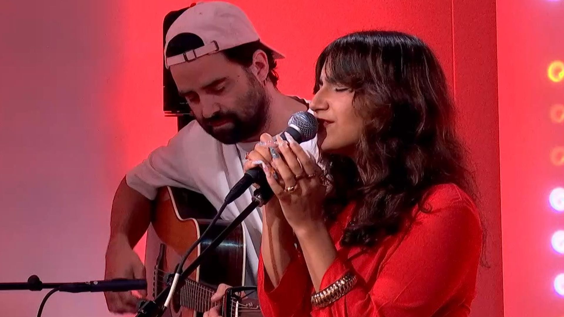 Mel interprète en live 'Wildflower' de Billie Eilish : 'C’est la ...