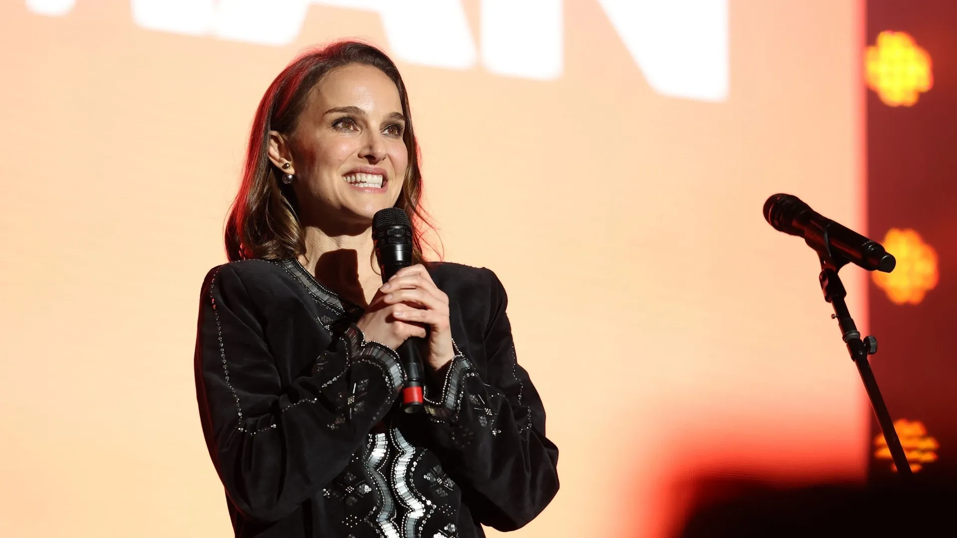 Natalie Portman, productrice du film d’animation 'Arco' : un conte éco ...
