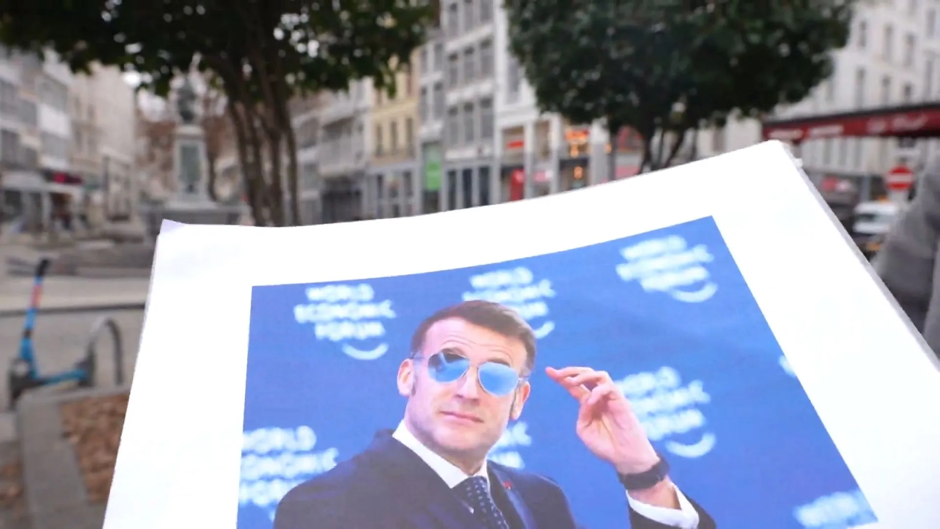 Qu’est-ce qui explique le prix des lunettes d’Emmanuel Macron : 659 ...