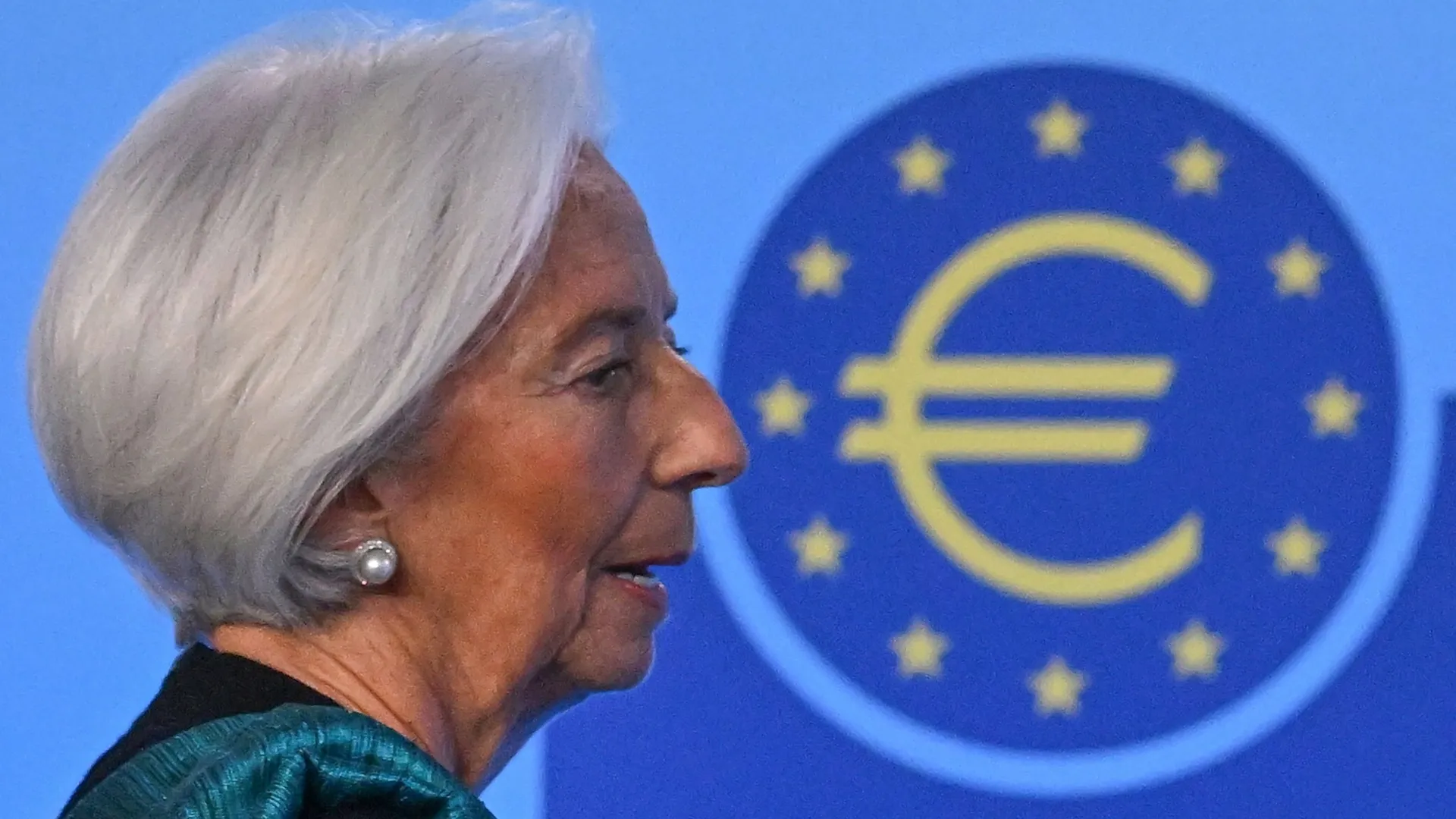 La revue de presse : Crans-Montana, ou la jeunesse en deuil - RTBF Actus