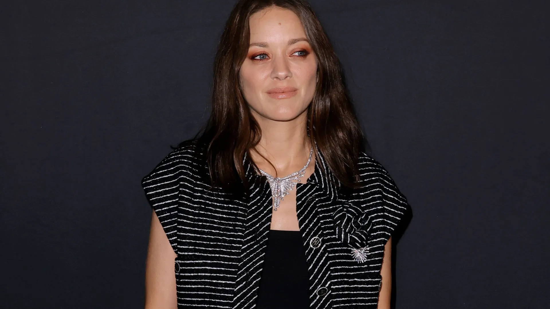 Marion Cotillard débourse une somme folle pour un bien - RTBF Actus