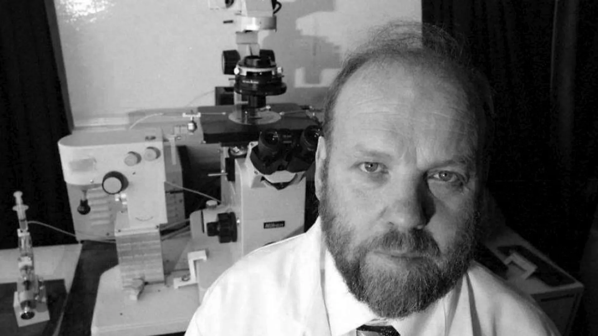 Recherche scientifique : le britannique Ian Wilmut, chef de l’équipe ...