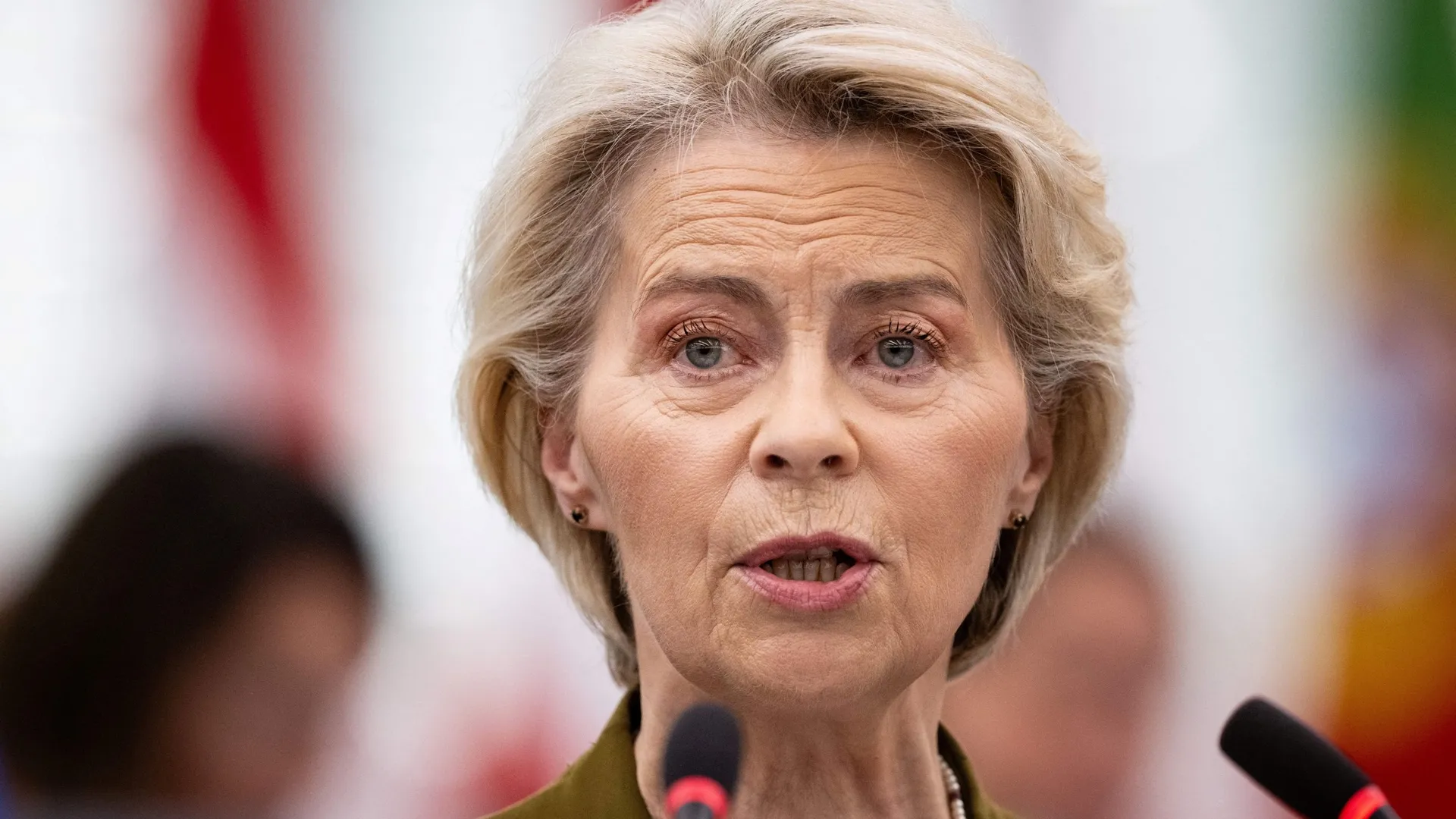 'Ne reculez pas' sur le 100% voitures électriques en 2035 : 150 ...