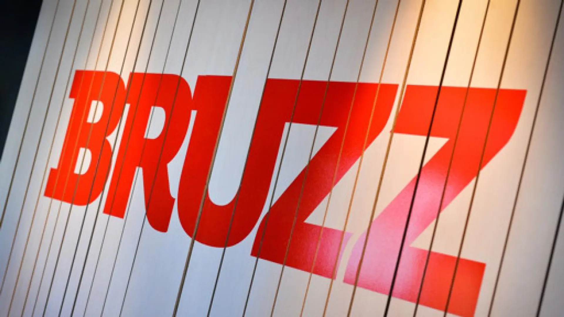 Bruzz contraint de licencier quatre équivalents temps plein à cause des ...