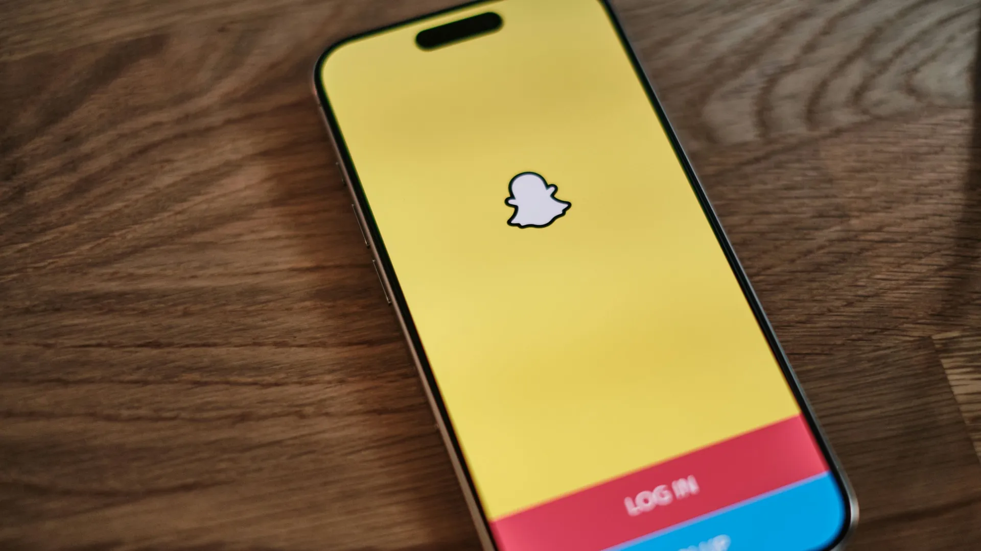 Snapchat rend le stockage de Memories payant au-delà de 5 Go - RTBF Actus