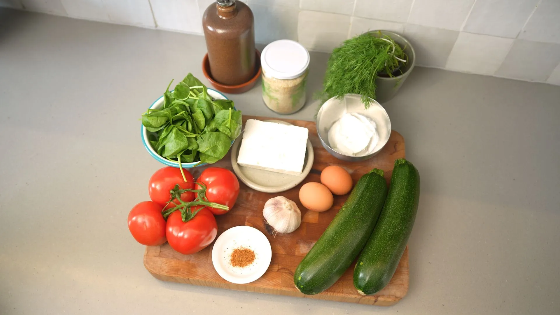 Courgettes farcies à la feta et coulis de tomates - RTBF Actus