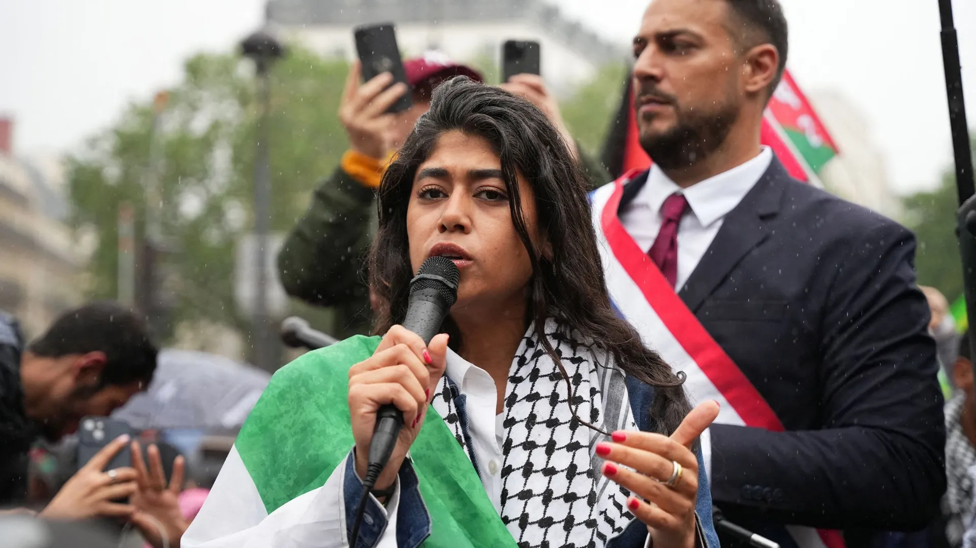 Rima Hassan, icône clivante de la cause palestinienne - RTBF Actus