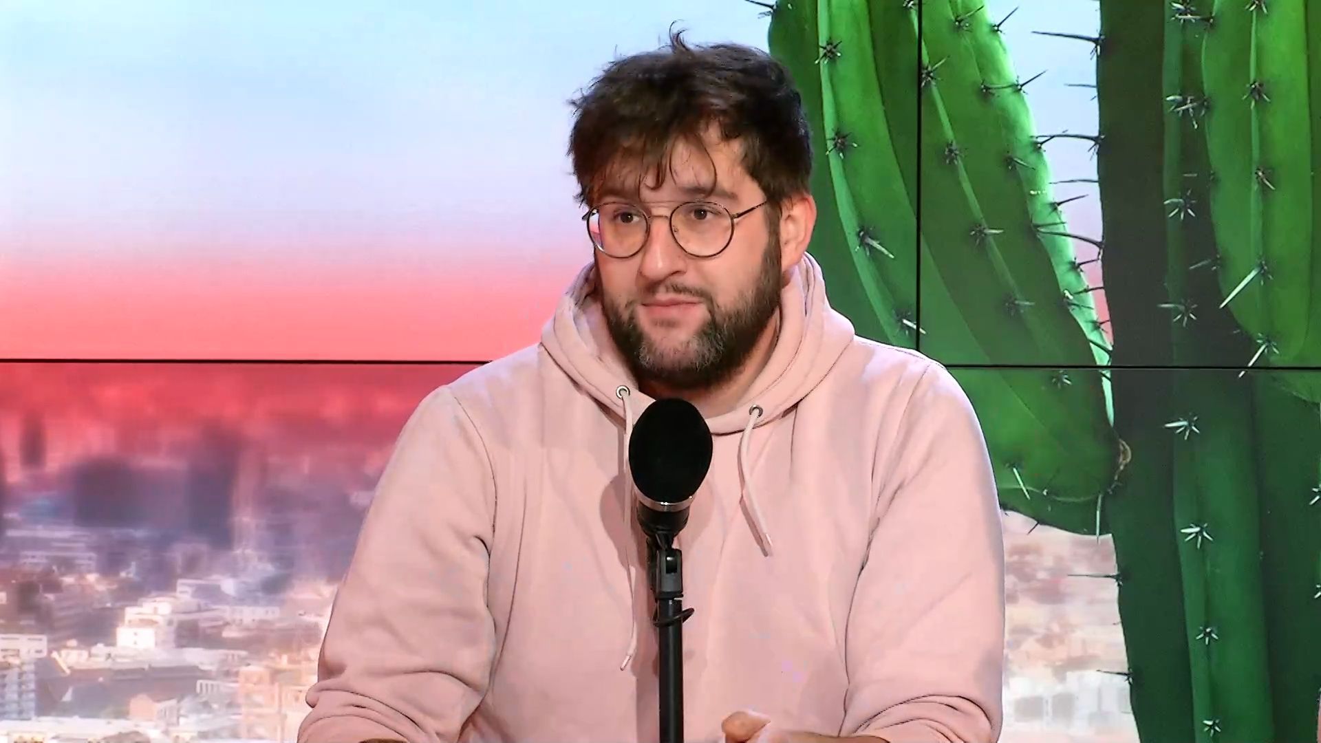 Le Cactus : Gaëtan Delferière devient parano et se croit encerclé par ...