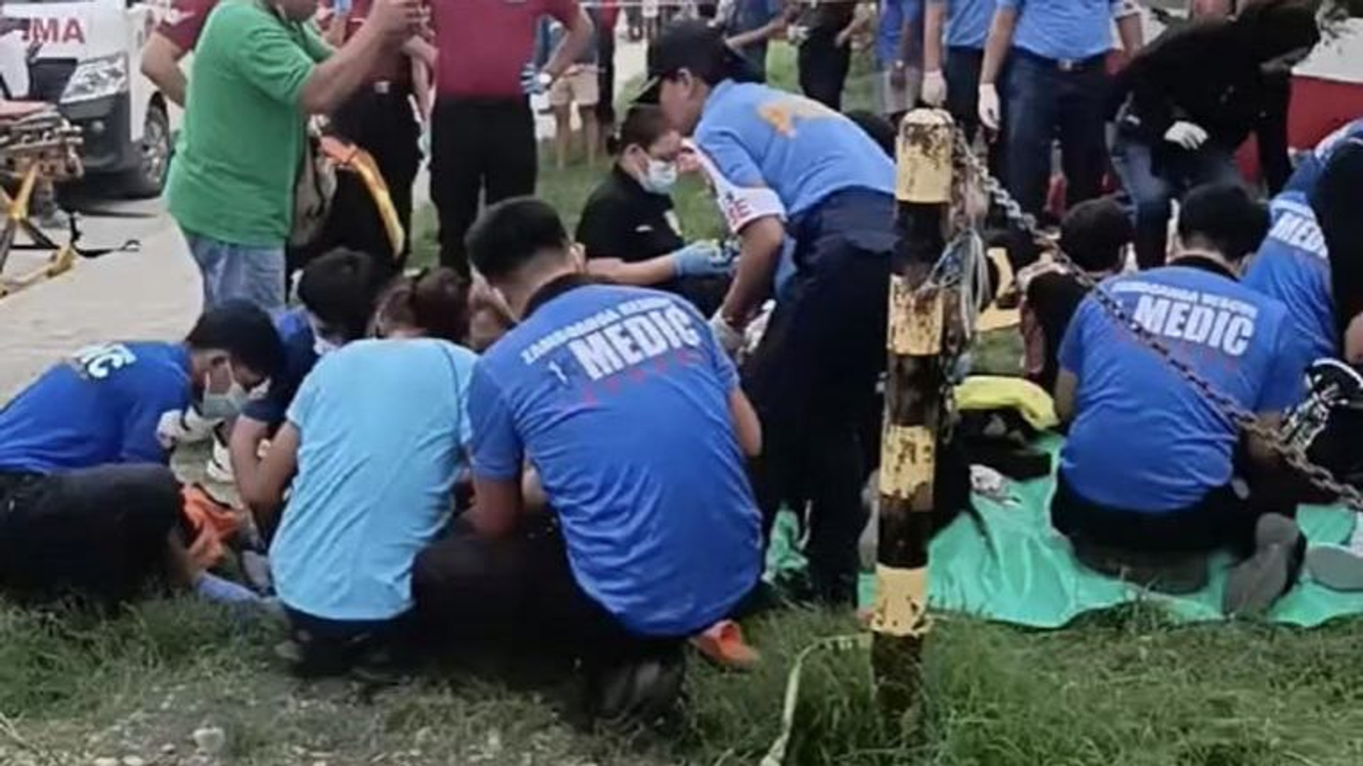 Philippines Cinq Morts Et 20 Bless s Apr s L explosion D un Entrep t philippines-cinq-morts-et-20-bless-s-apr-s-l-explosion-d-un-entrep-t