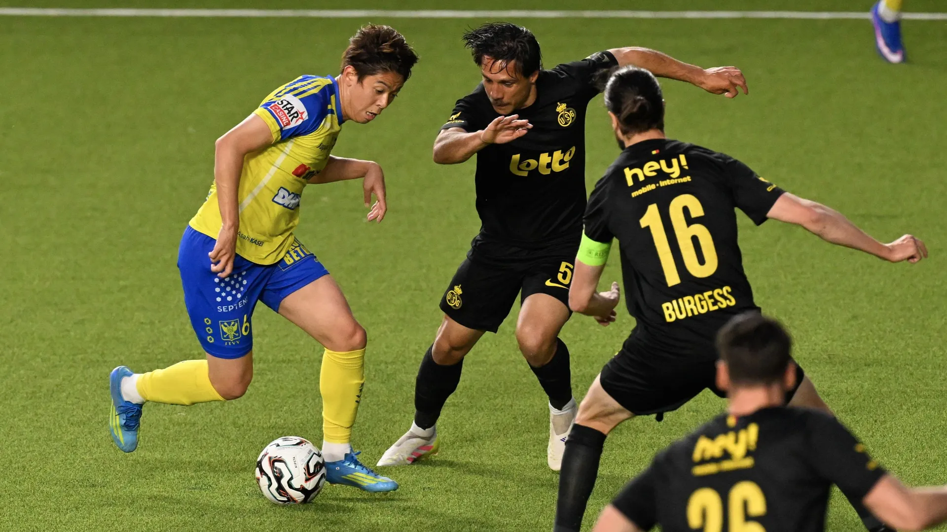 Revivez le direct commenté de Saint-Trond - Union Saint-Gilloise - RTBF ...