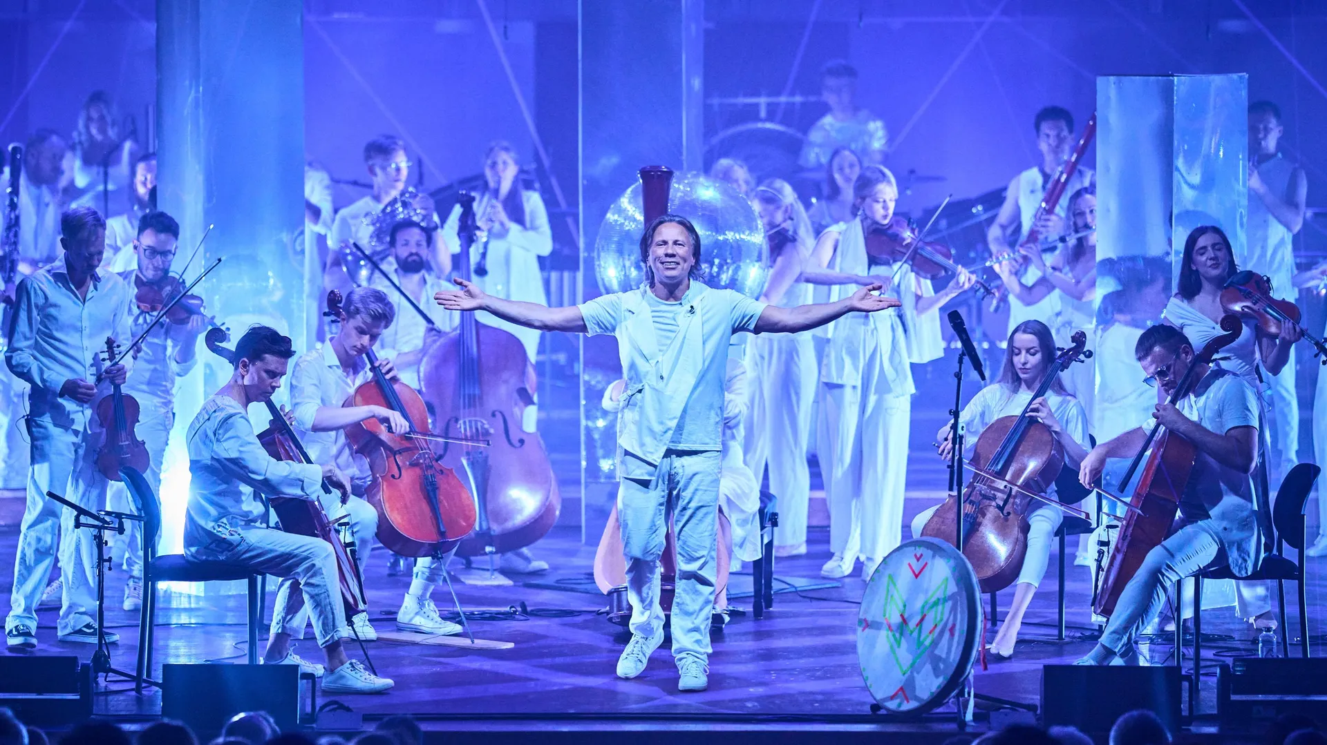 Exiles de Max Richter : quand le chef d’orchestre Kristjan Järvi ...