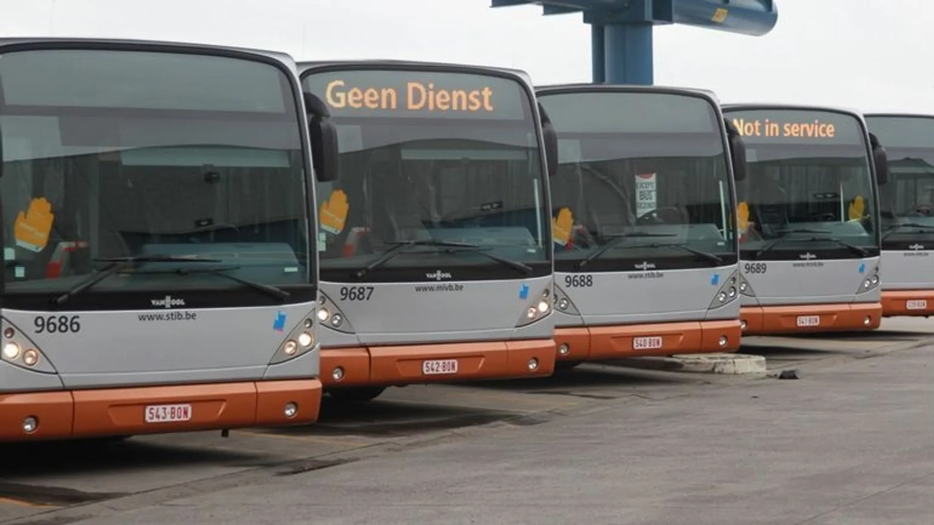 Bruxelles : l’abonnement Stib moins cher pour les seniors de plus de 65 ...