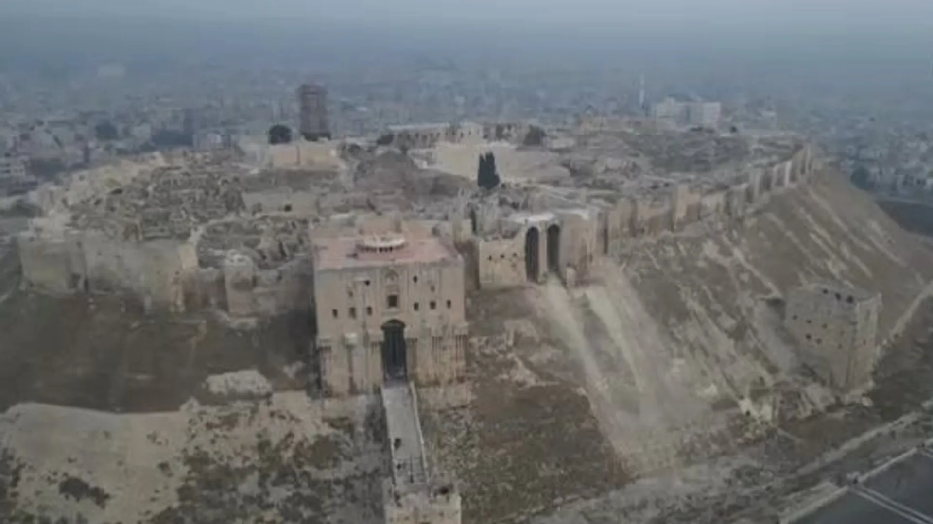Syrie : à Alep, après 13 années de guerre, tout est à reconstruire mais ...